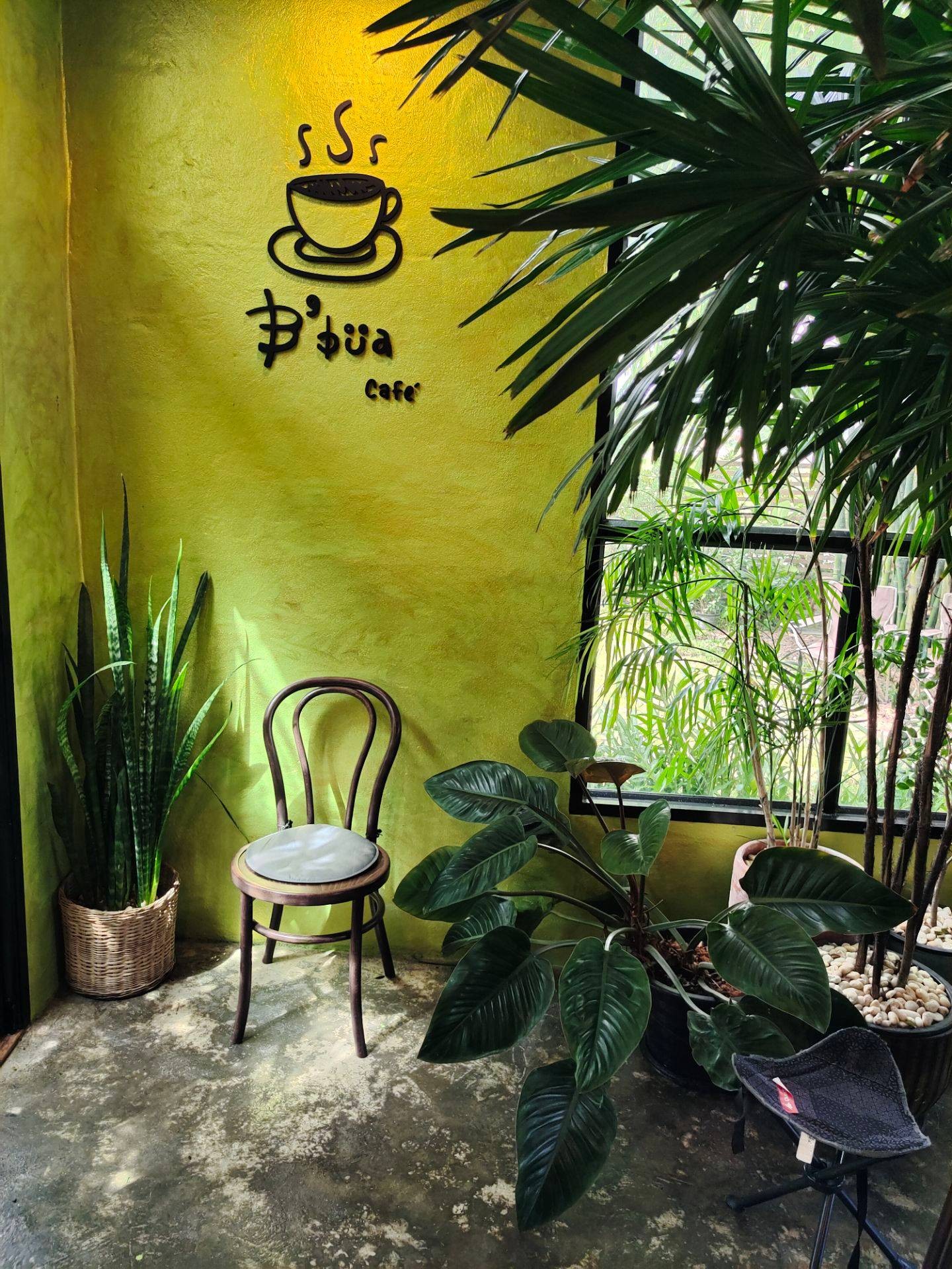 รีวิว B'bua cafe Sriracha - วิวสวยมาก ต้องแวะ - Wongnai