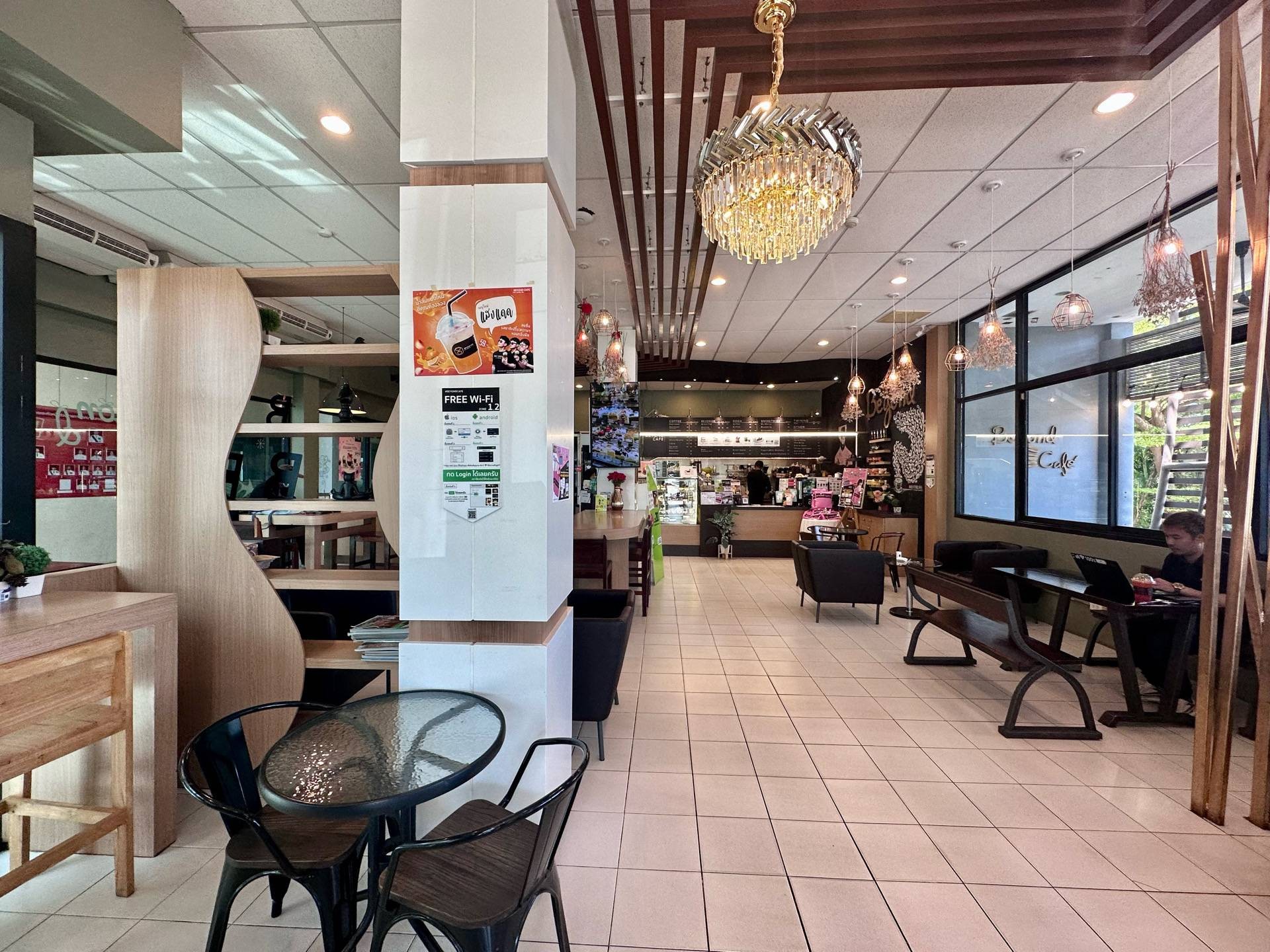 รูป BEYOND CAFE (บียอนด์ คาเฟ่ กาแฟ เค้ก) สาขาสนามกีฬาเวสสุวรรณ