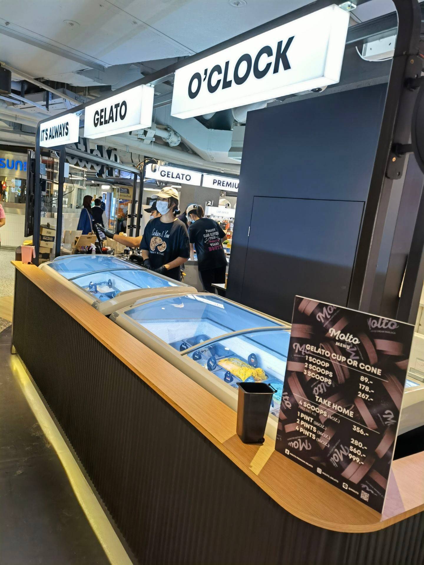 รีวิว Molto Gelato เซ็นทรัล ลาดพร้าว - ไอติมเจลาโต้ ไมโล รัมเรซิ่น อร่อยนะ