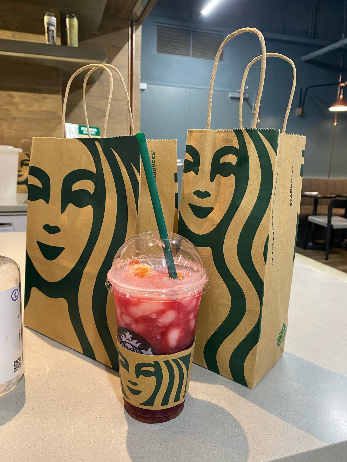 รูป Starbucks MRT Sukhumvit (Exit3)