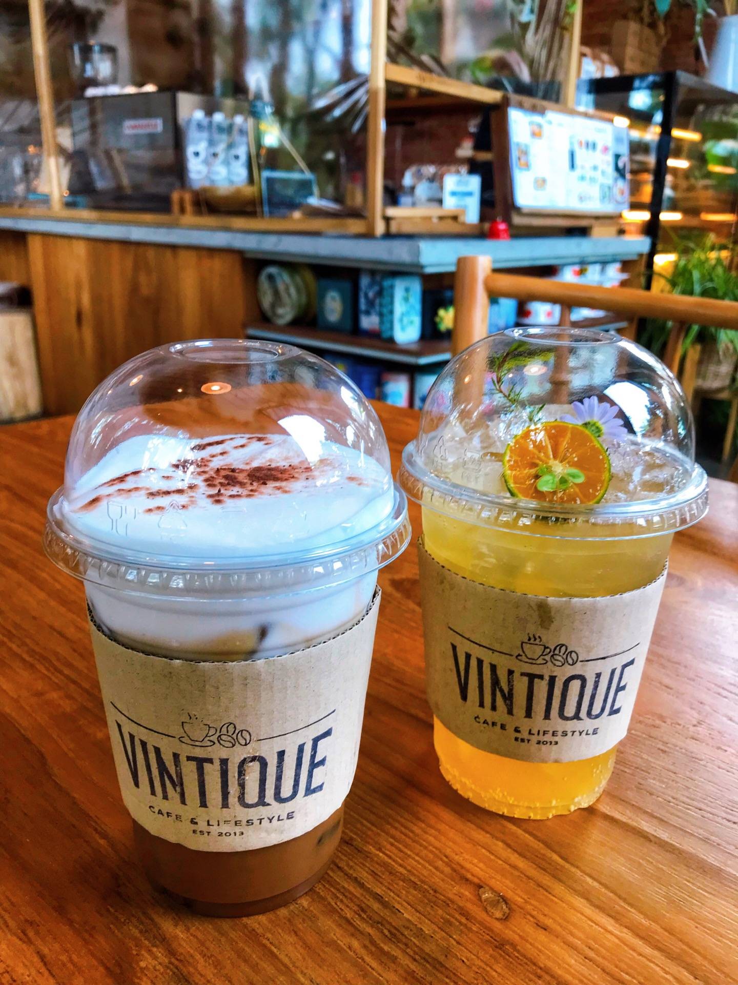 รีวิว Vintique Cafe & Lifestyle - คาเฟ่ชิคๆริมทุ่งนา