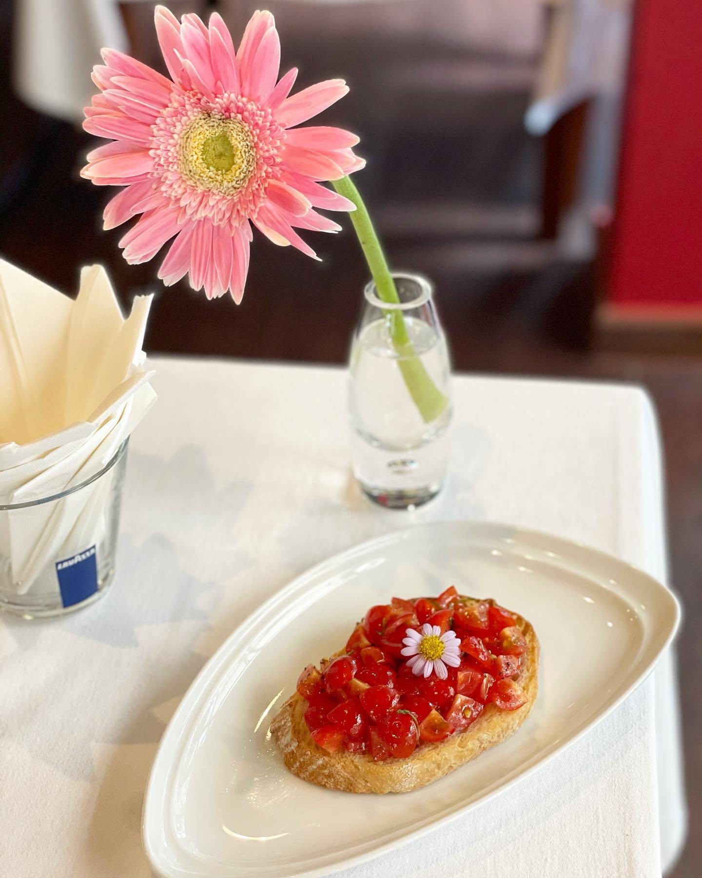 รีวิว BISTRO DI FARINA - Lunch Menu และ Limited Free Flow Drinks ราคาเบาๆ