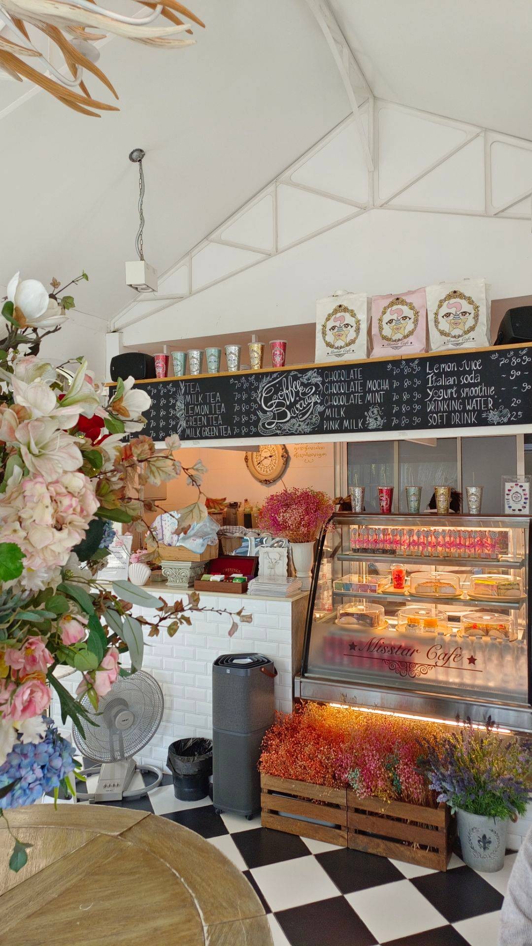 รูป Misstar Cafe by Davika