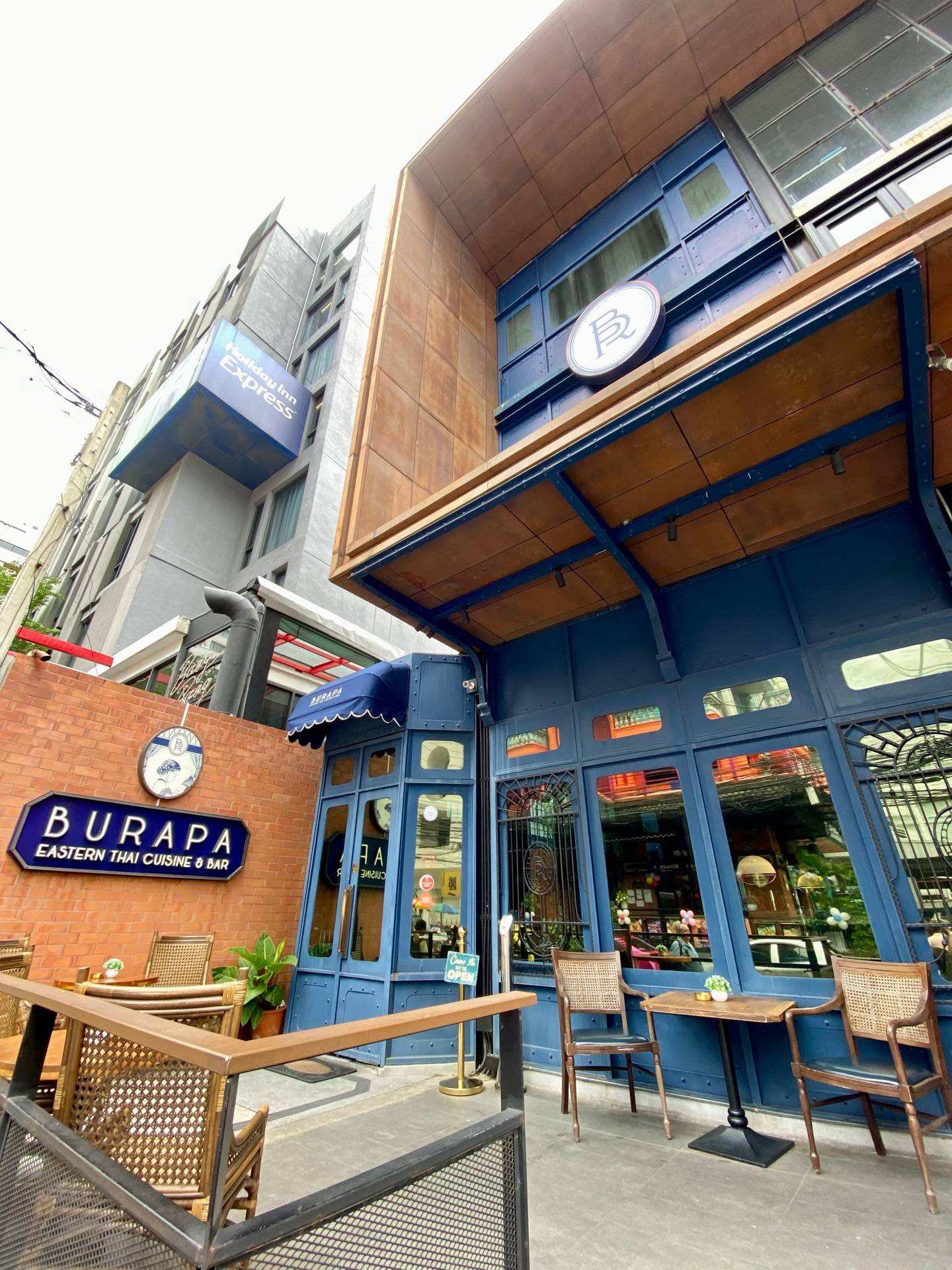 รีวิว BURAPA Thai Cuisine & Bar BURAPA Thai Cuisine & Bar - อาหารไทย ...