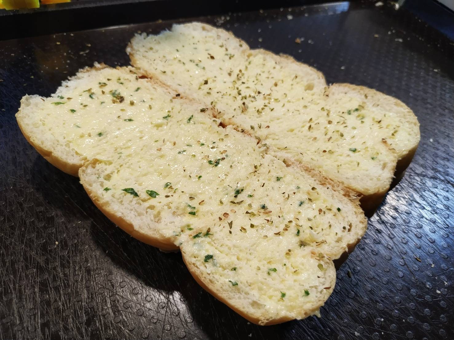 ร้าน MR Cheese Garlic Bread | รีวิวร้านอาหาร - Wongnai