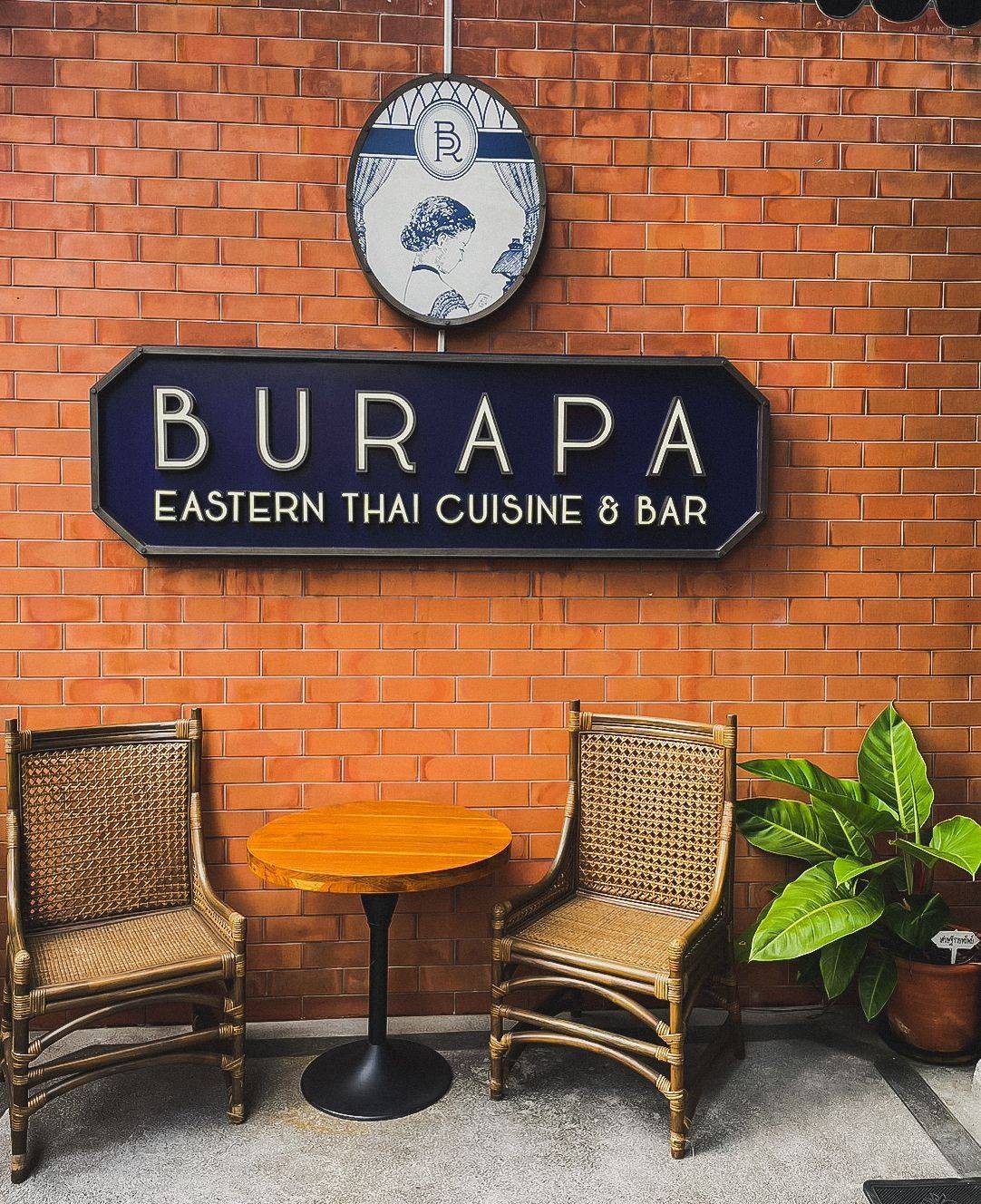 รีวิว BURAPA Thai Cuisine & Bar BURAPA Thai Cuisine & Bar - นั่งรถไฟสาย ...