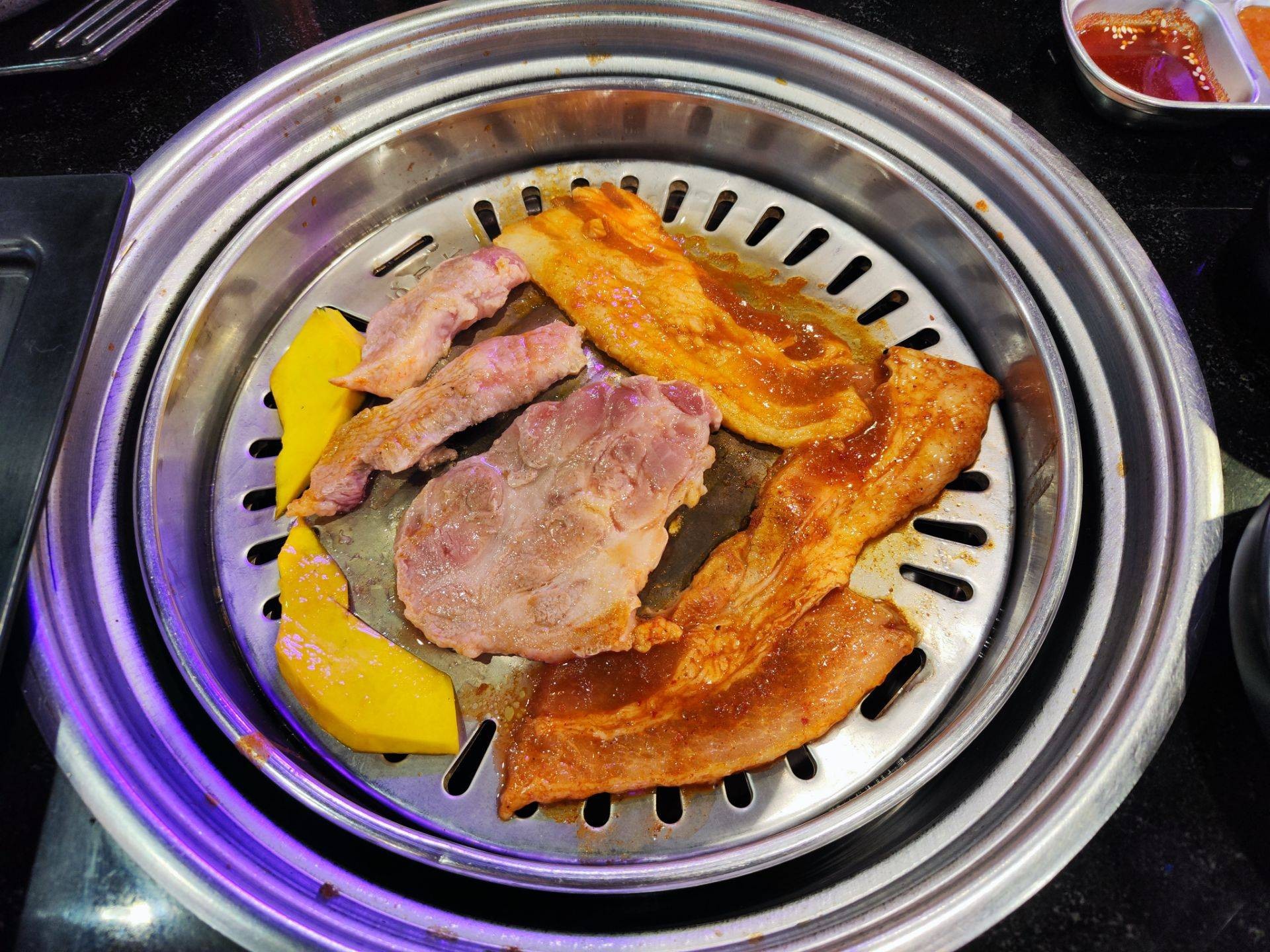 รูป Hongdae BBQ Buffet Siam Square One - Wongnai