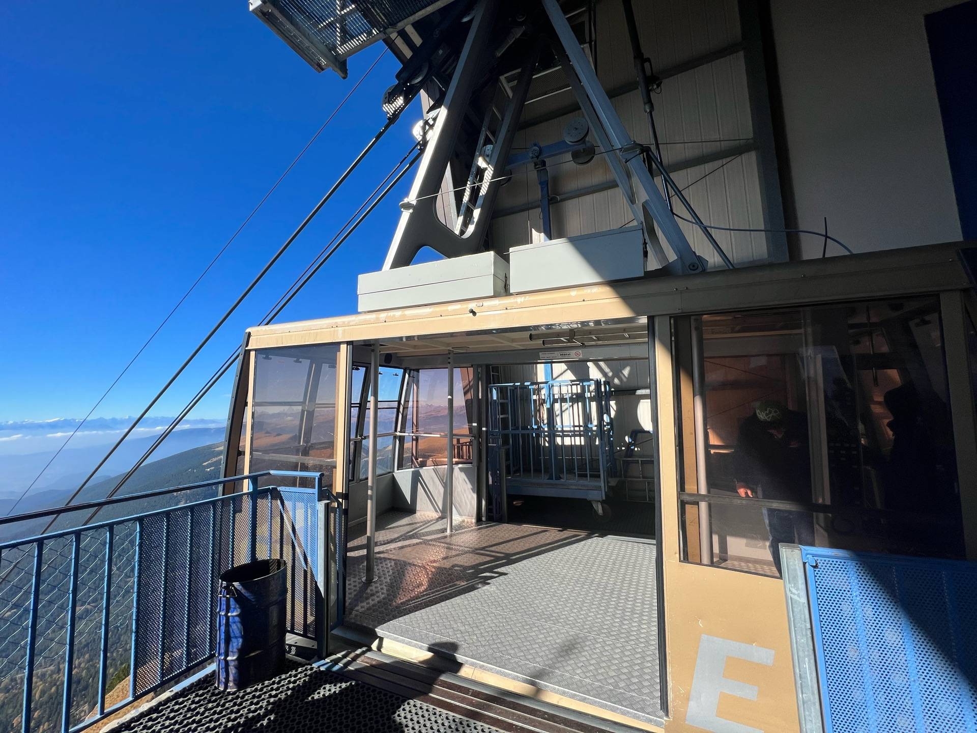 รูป Restaurant Seceda 2500m - The Highest in Val Gardena