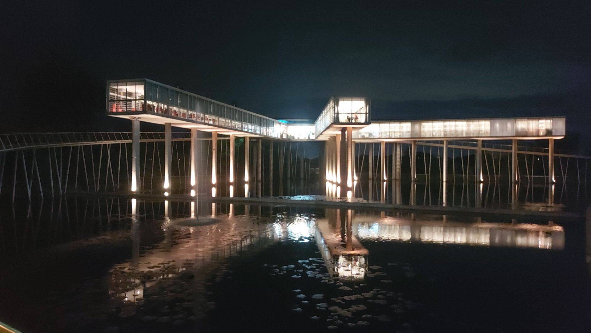 รูป Octospider Restaurant