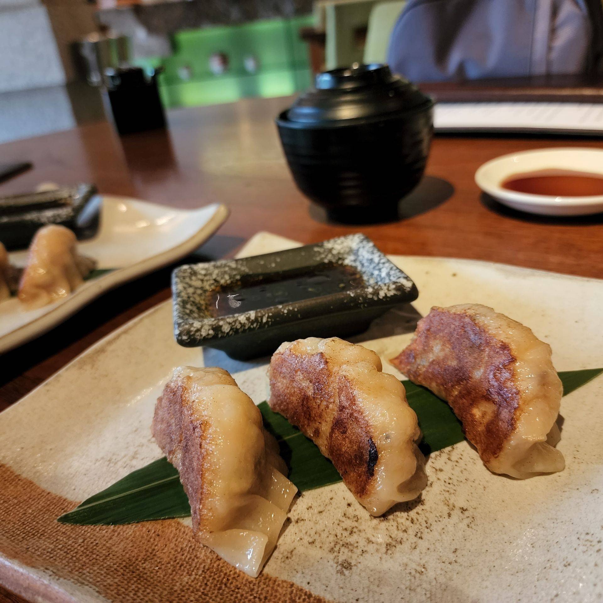 Black Cod and Prawn Gyoza • เกี๊ยวซ่าไส้ปลาแบล็คคอดและกุ้ง จานนี้ดี หอม ...