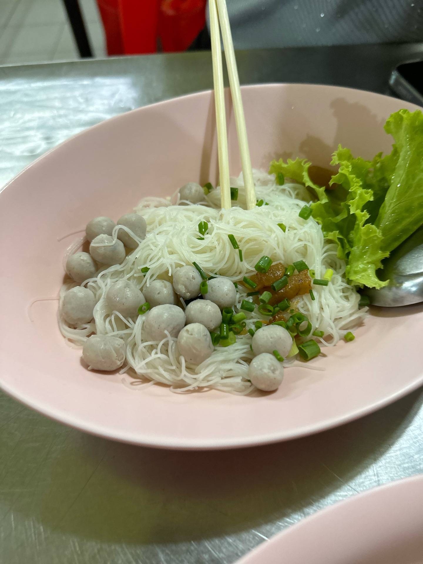 รูป อ๋องทิพย์รส (อ๋องช้างเผือกลูกชิ้นหัวนม) - Wongnai