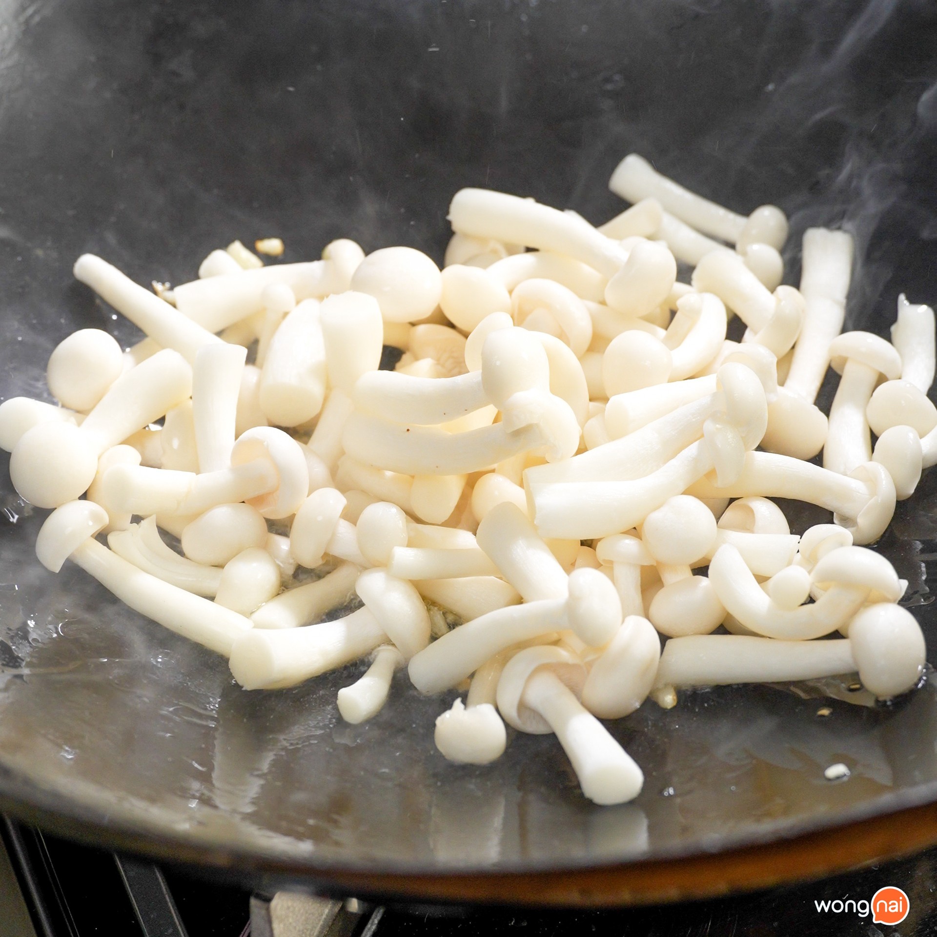 วิธีทำ “ผัดเห็ดรวมเต้าหู้ไข่” เมนูผัดครบเครื่องหอมละมุน มัดใจได้ทุกวัย