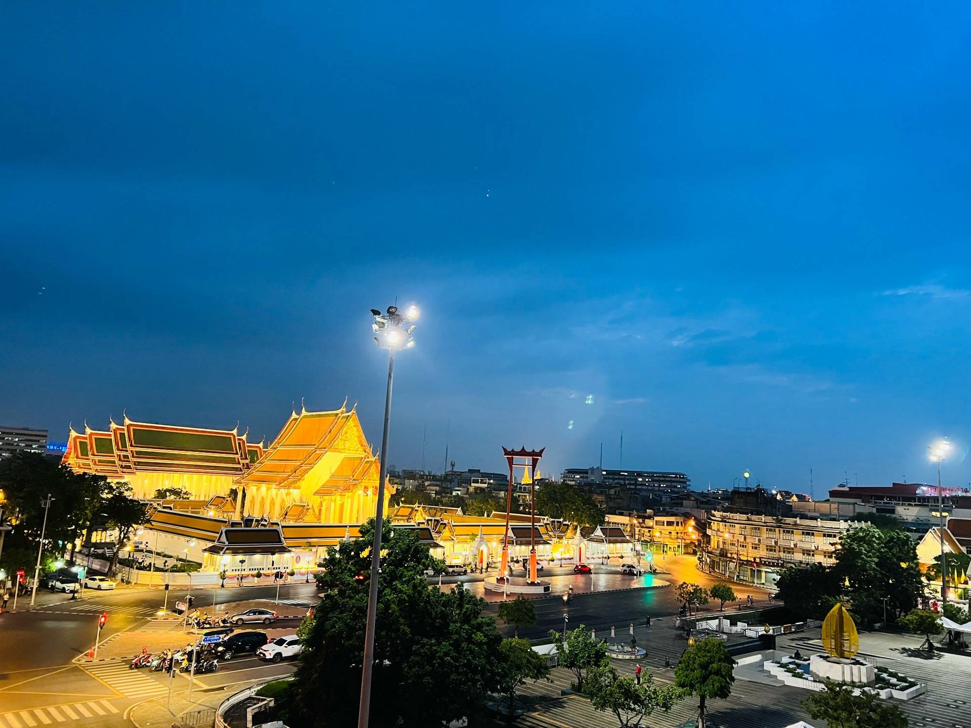 รีวิว Swing Bar by Ching Cha - Swing Bar ชั้นดาลฟ้าชิงช้าโฮเทล บรรยากาศ ...