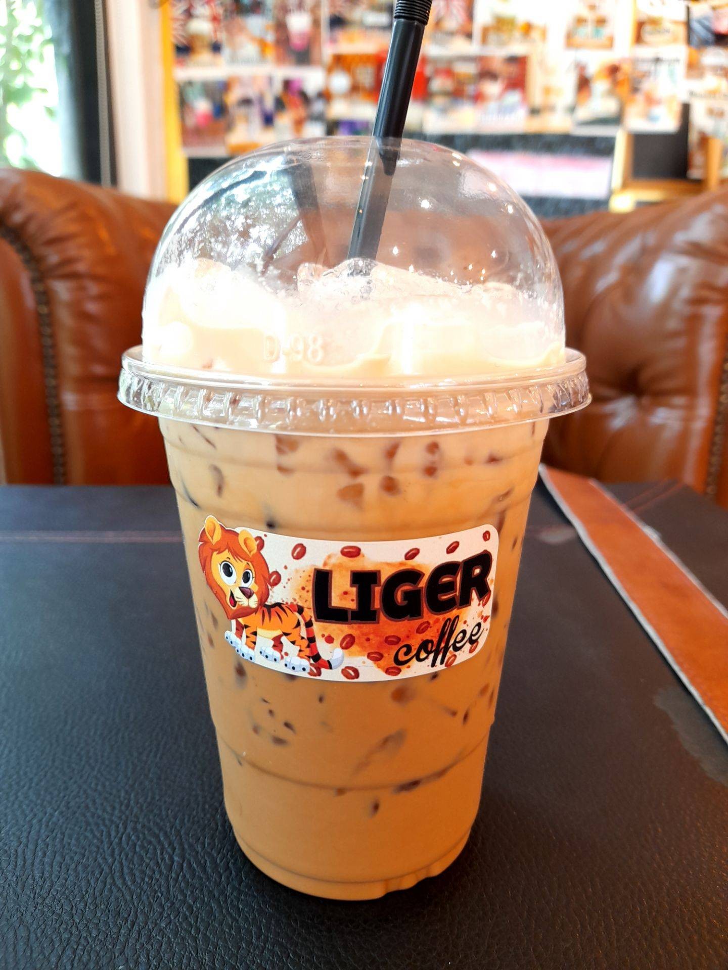 รีวิว Liger Coffee เทศบาลเมืองกาญจนบุรี - ร้านเครื่องดื่มเล็ก ๆ ที่มี ...