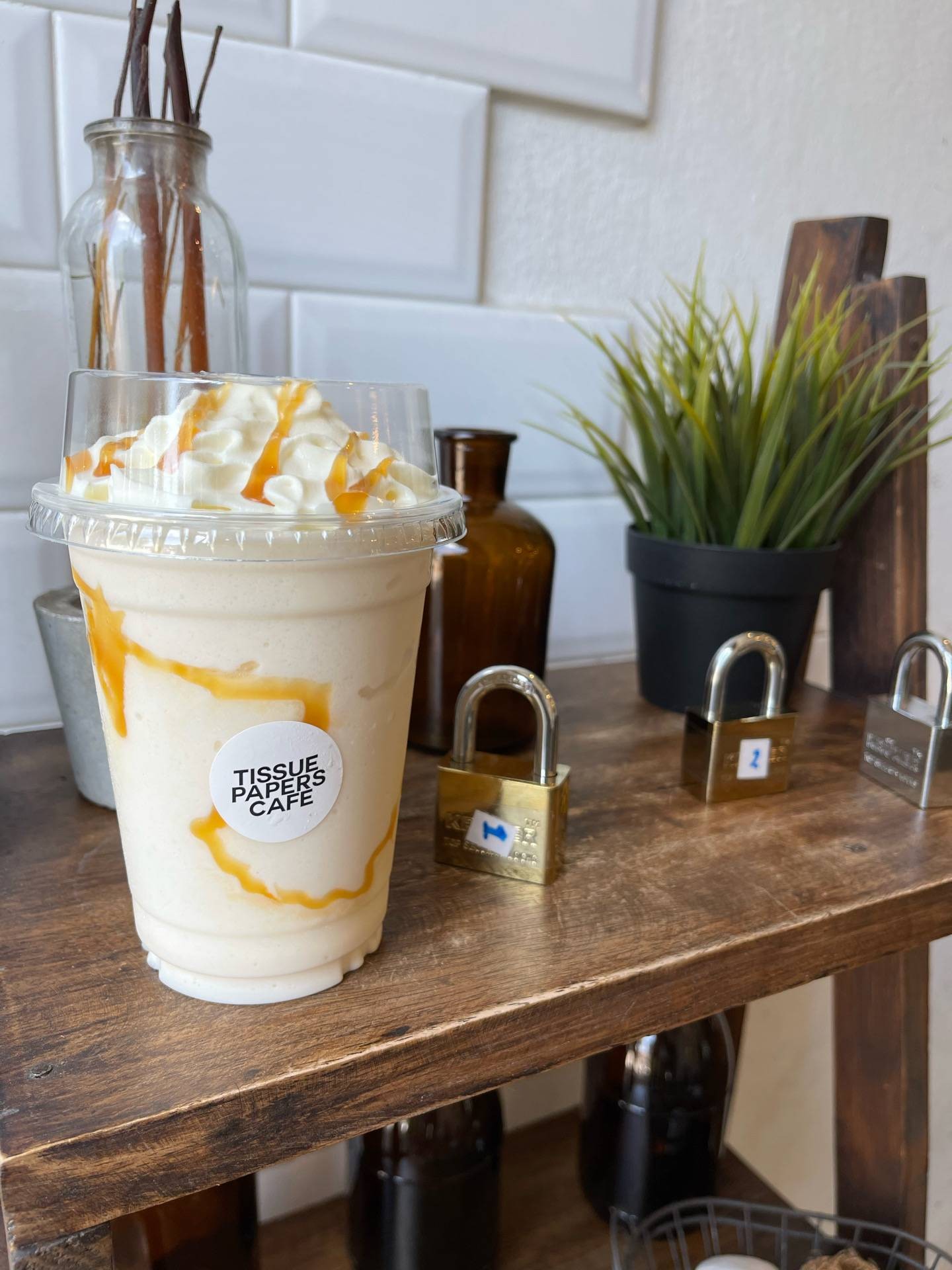 รีวิว Tissue Papers Cafe - ชีสเค้ก นมปั่นอร่อยมาก
