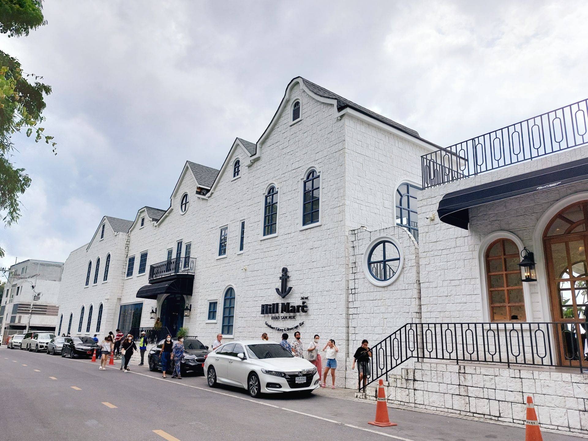 รีวิว Red Temp Coffee - ร้านกาแฟประภาคารริมทะเล - Wongnai