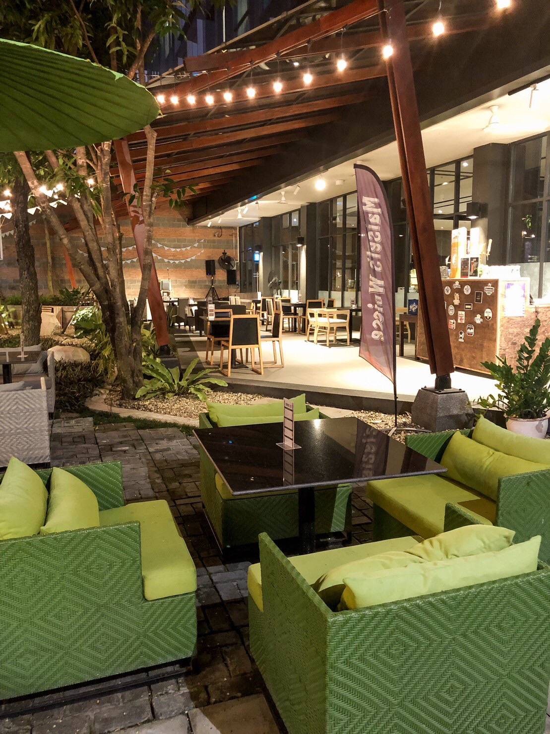 รูป Eat at Rincome U Nimman Chiang Mai