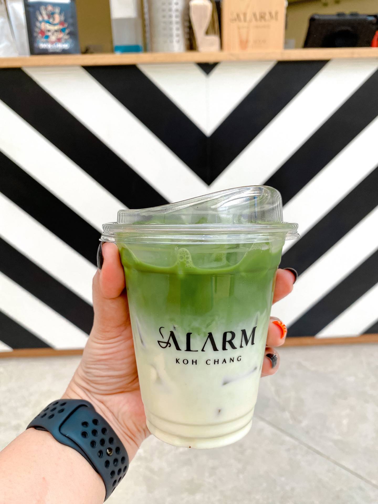 รีวิว Alarm Cafe Koh Chang