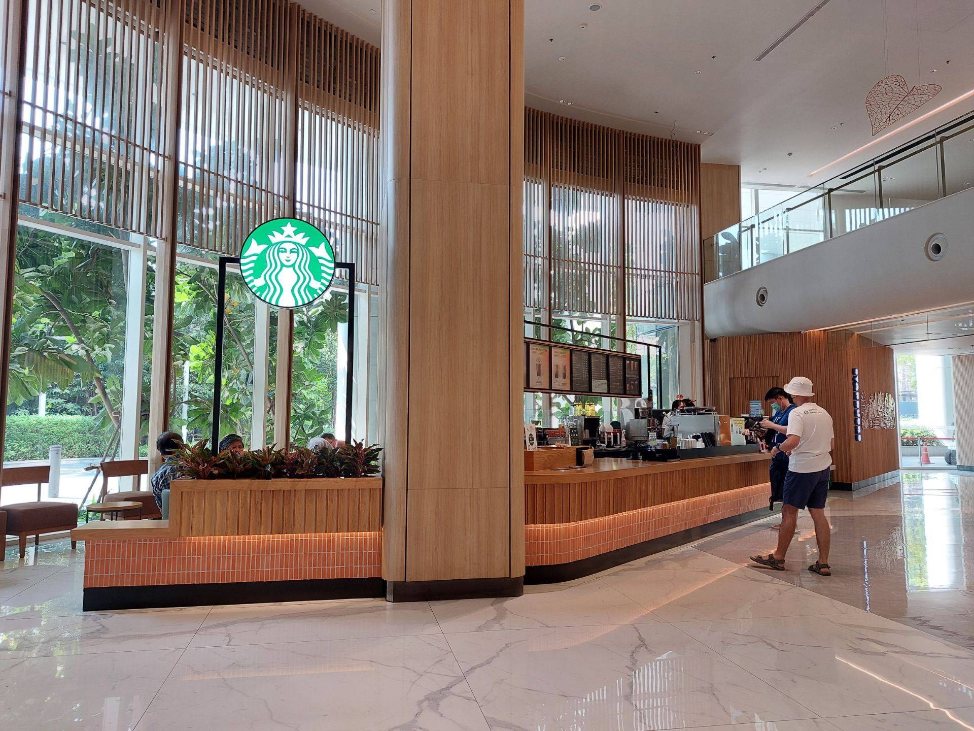 รูป Starbucks Med Park Hospital