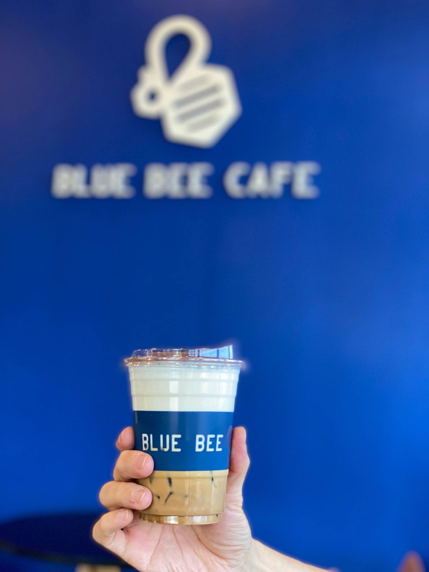 รีวิว Blue Bee Cafe - ไปสองวันติด ☕️