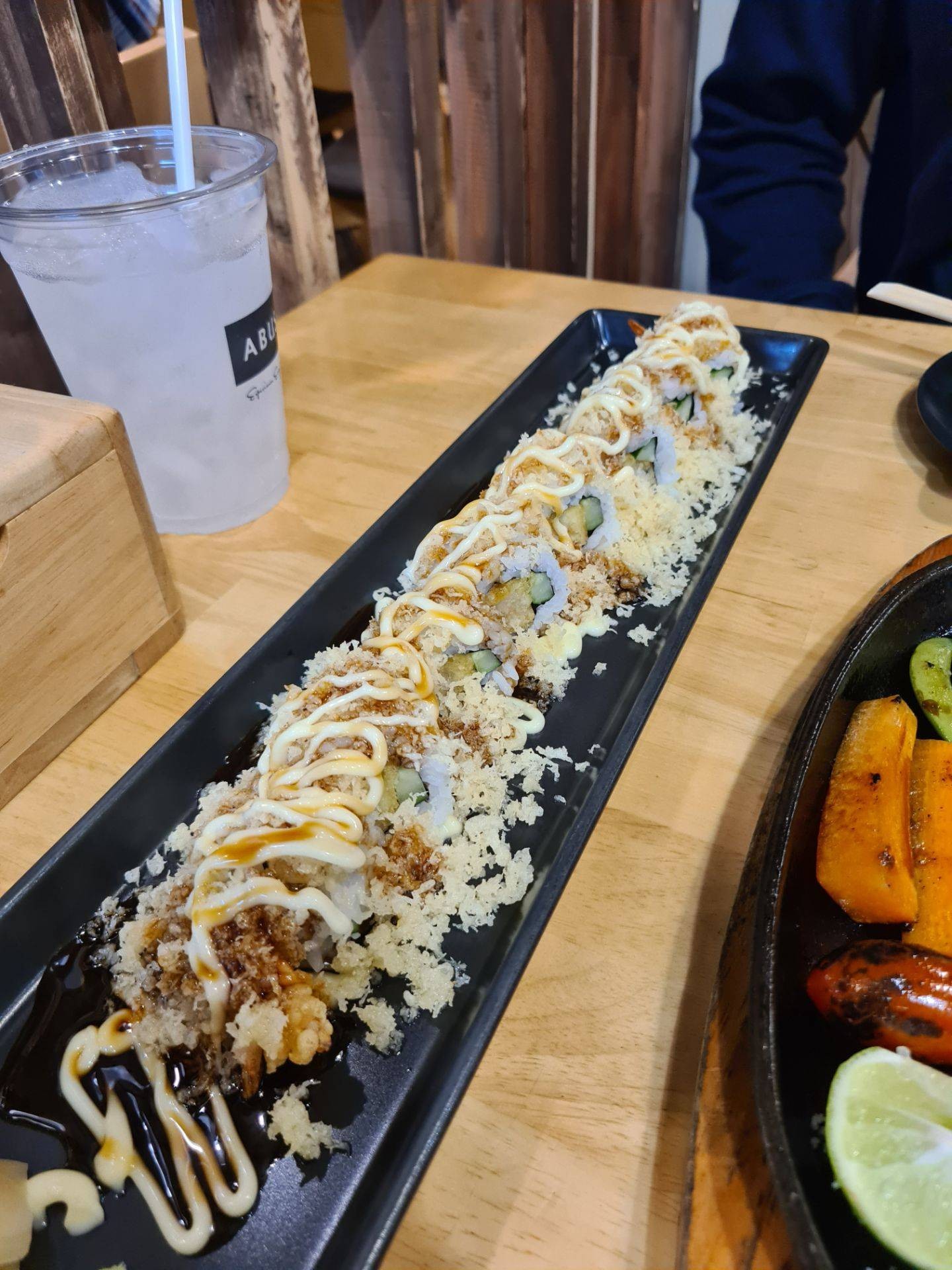 เทมปุระโรล ร้าน Abushi Japanese Restaurant and Cafe จรัญ 94 - Wongnai