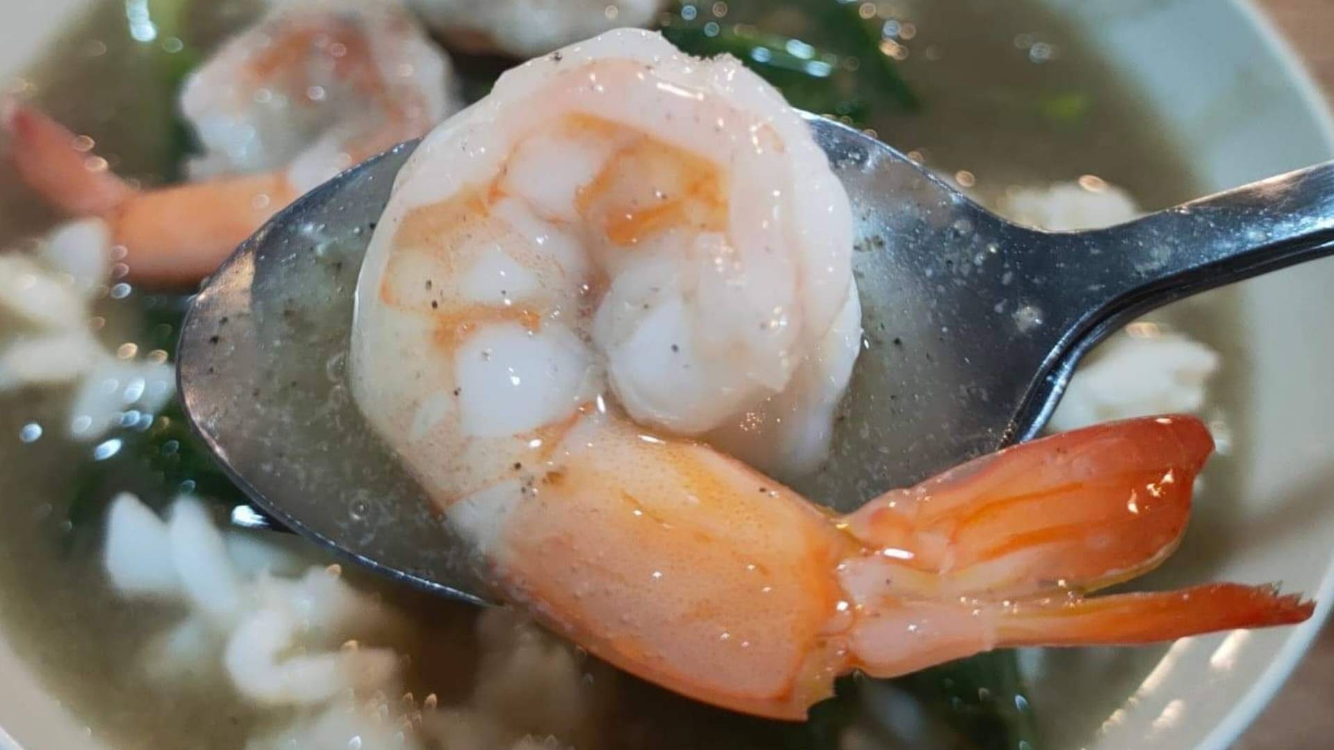 ราดหน้าหมูหมัก ร้านตั้งใจอยู่ สมุย(สูตรกวางตุ้ง) | สั่งอาหารออนไลน์ ...