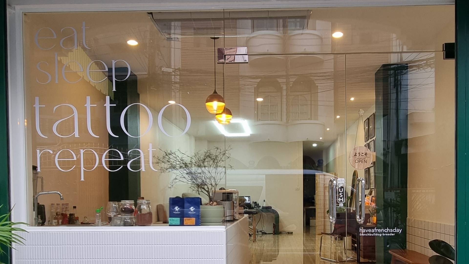 Mr.Bac Cafe Bangkok, Thailand - สั่งอาหารเดลิเวอรี | Wongnai x LINE MAN