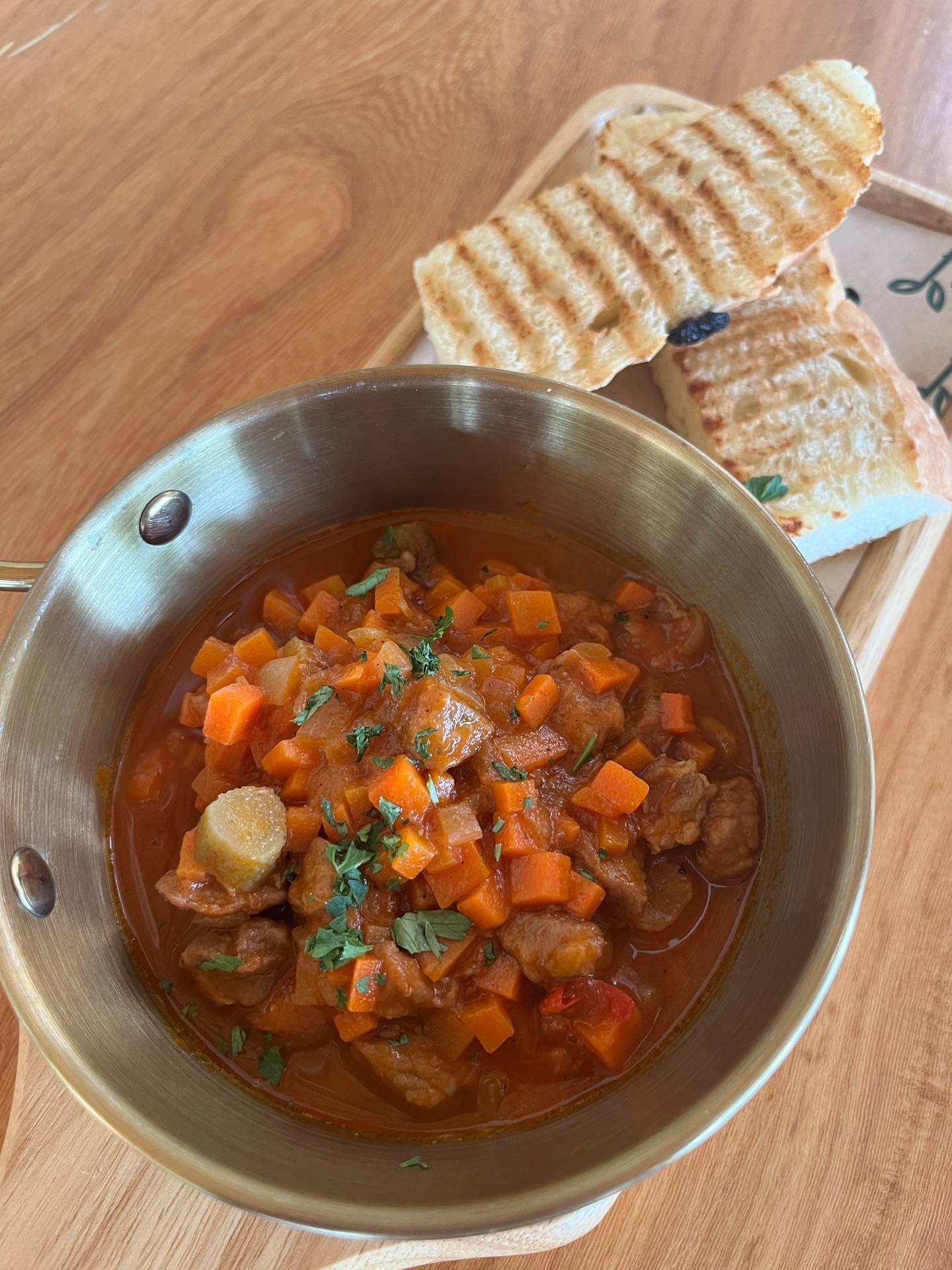 รีวิว Humble Farm Kitchen - ดีทุกอย่าง ยกเว้นพนักงานรับออเดอร์