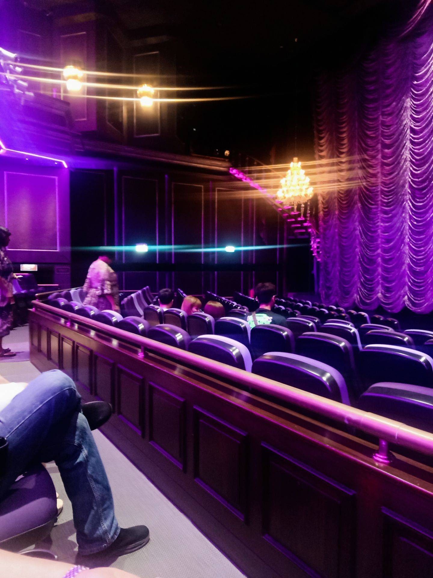 ทิฟฟานี่โชว์ พัทยา (Tiffany's Show Pattaya) - รีวิวสถานที่ท่องเที่ยว