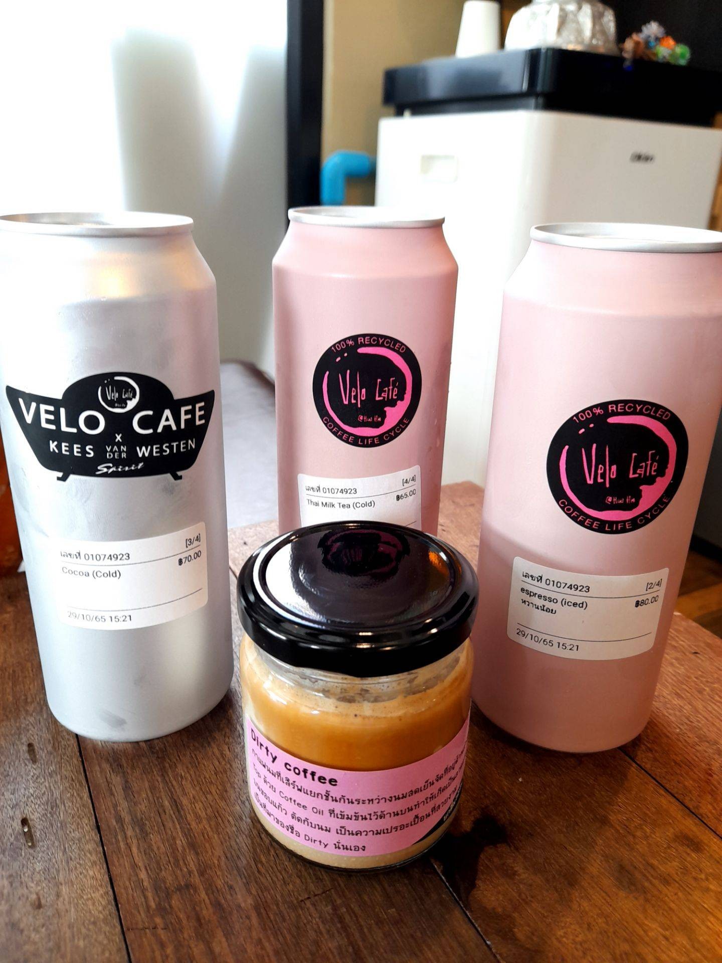 รีวิว Velo Cafe' ตลาดโต้รุ่งหัวหิน - ร้านกาแฟเล็ก ๆ ในหัวหิน เป็นร้าน ...