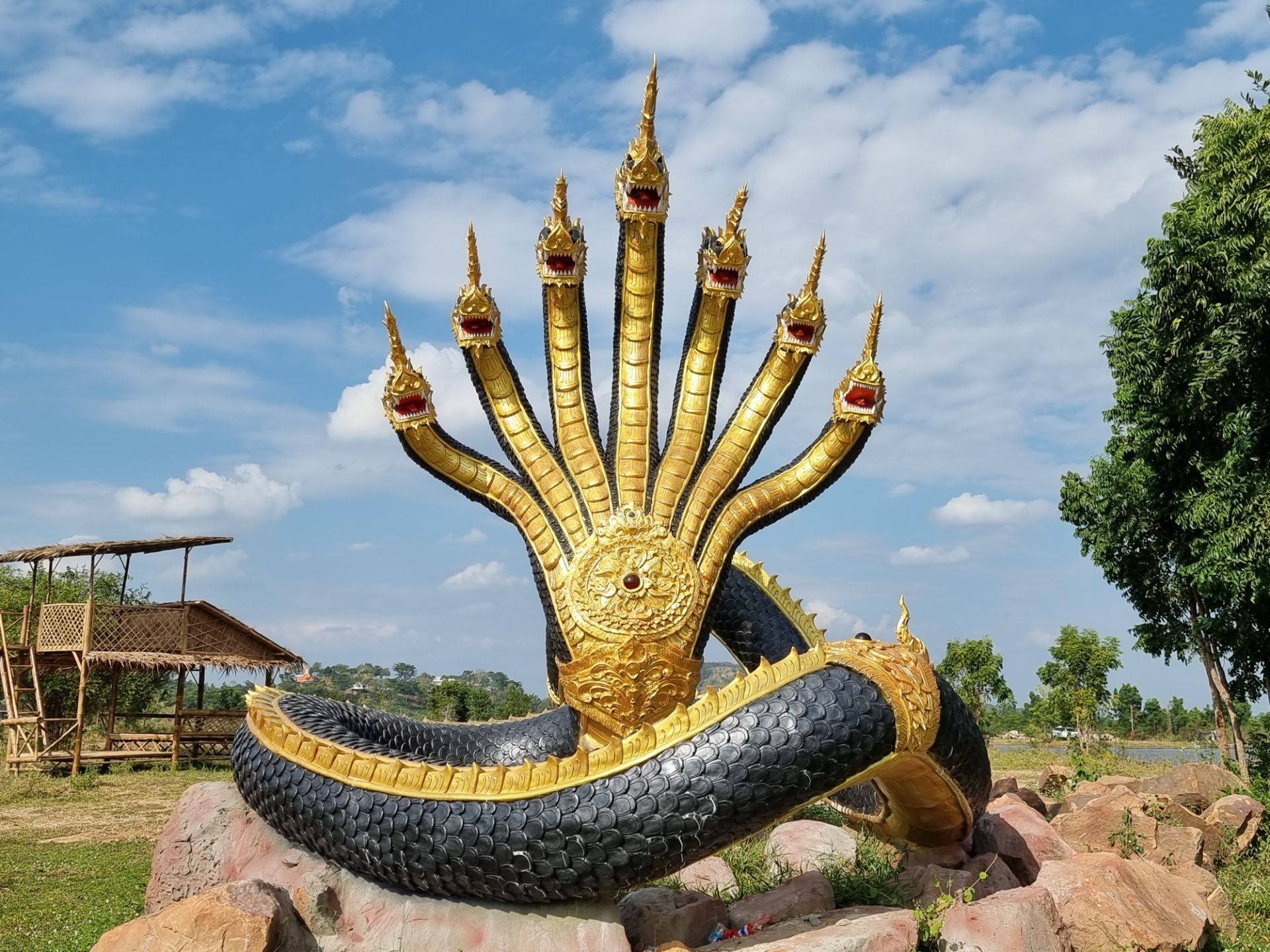 ลานเจ้าปู่องค์ดำแสนสิริจันทรานาคราช เขาแหลม - รีวิวสถานที่ท่องเที่ยว