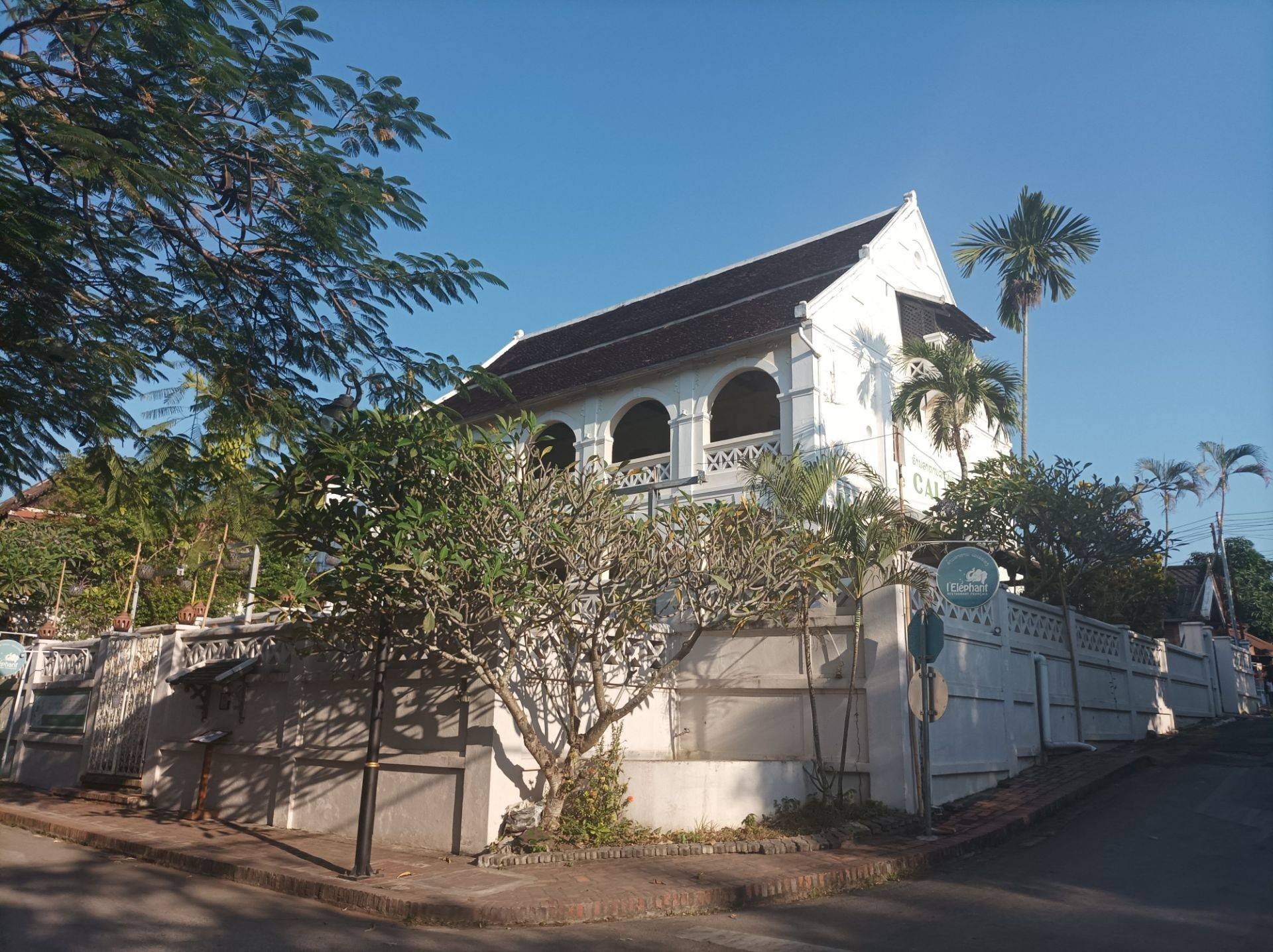 รีวิว Le Calao Restaurant - ร้านอาหารบรรยากาศริมน้ำโขง ในหลวงพระบาง