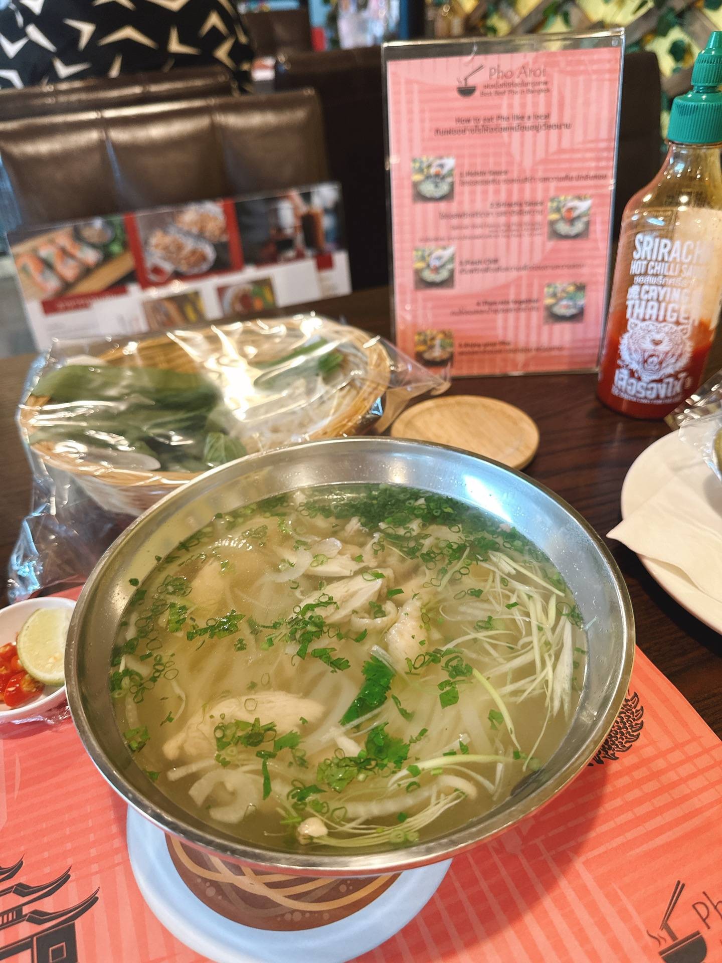 รีวิว Pho Aroi The Walk เกษตร-นวมินทร์ - ร้านดังเฝอเนื้อ แต่เราไม่กิน ...