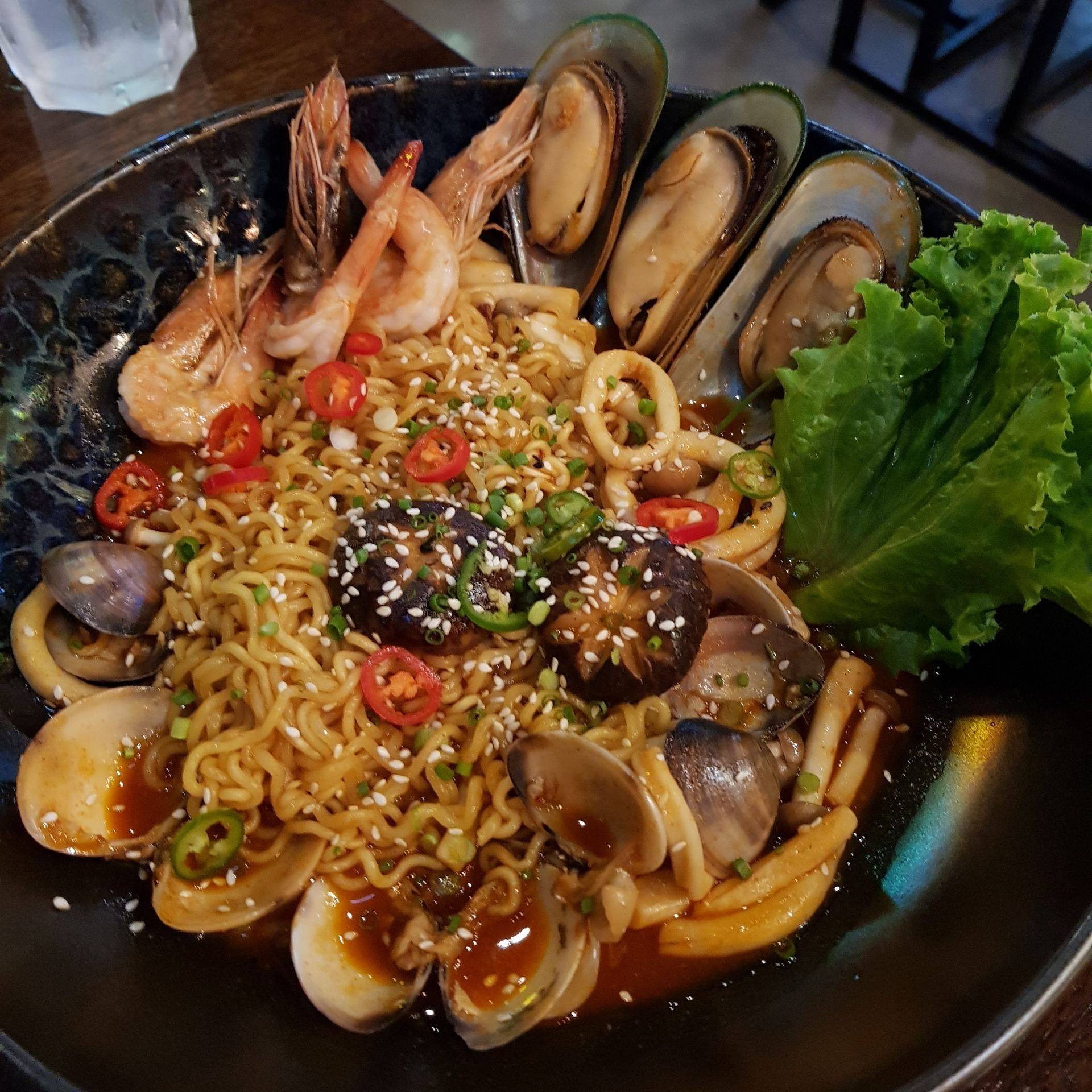 จำปง (มาม่าเกาหลีซีฟู๊ด) ร้าน Hee Men Pyo อาหารเกาหลีสุดฟิน