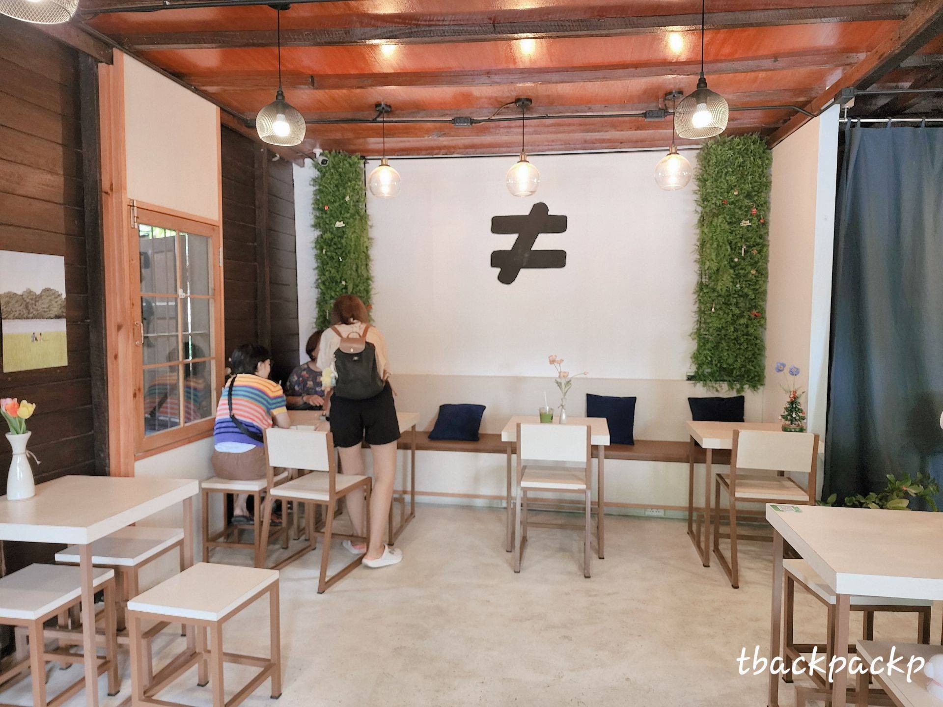 รูป LOW CAL CAFE โลวแคล คาเฟ่ เชียงราย