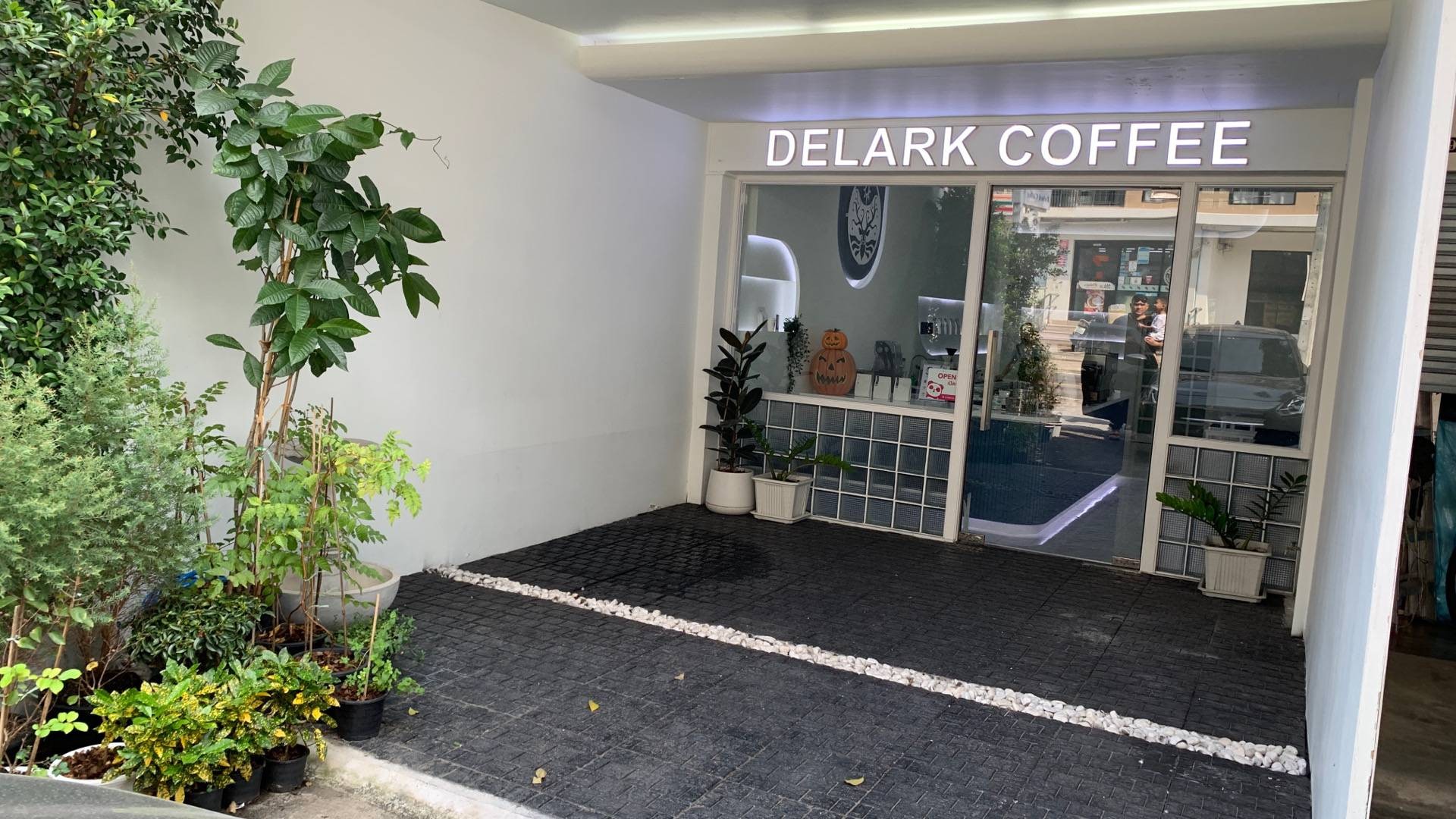 รูป Delark Coffeee - ดีลาร์ค คอฟฟี่ บางกรวย