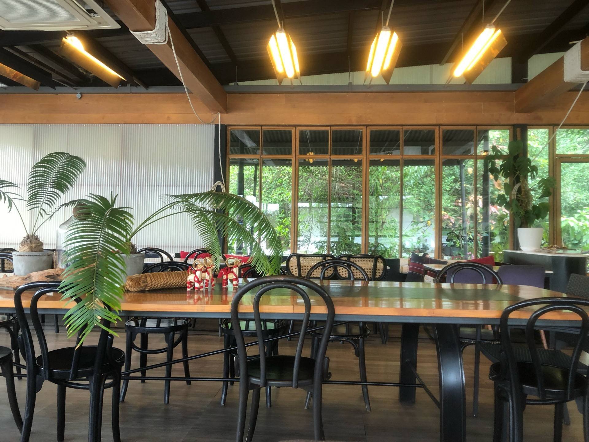 รูป RIVA Floating Cafe ปานเทวี ริเวอร์ไซด์ รีสอร์ท แอนด์ สปา - Wongnai