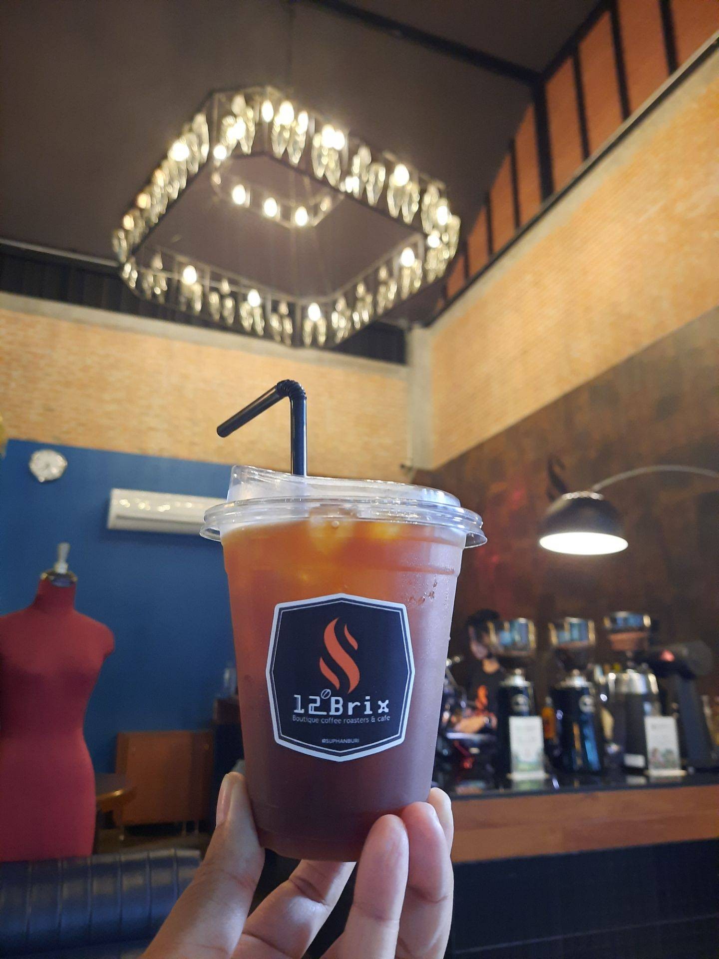 Americano ร้าน 12 Brix