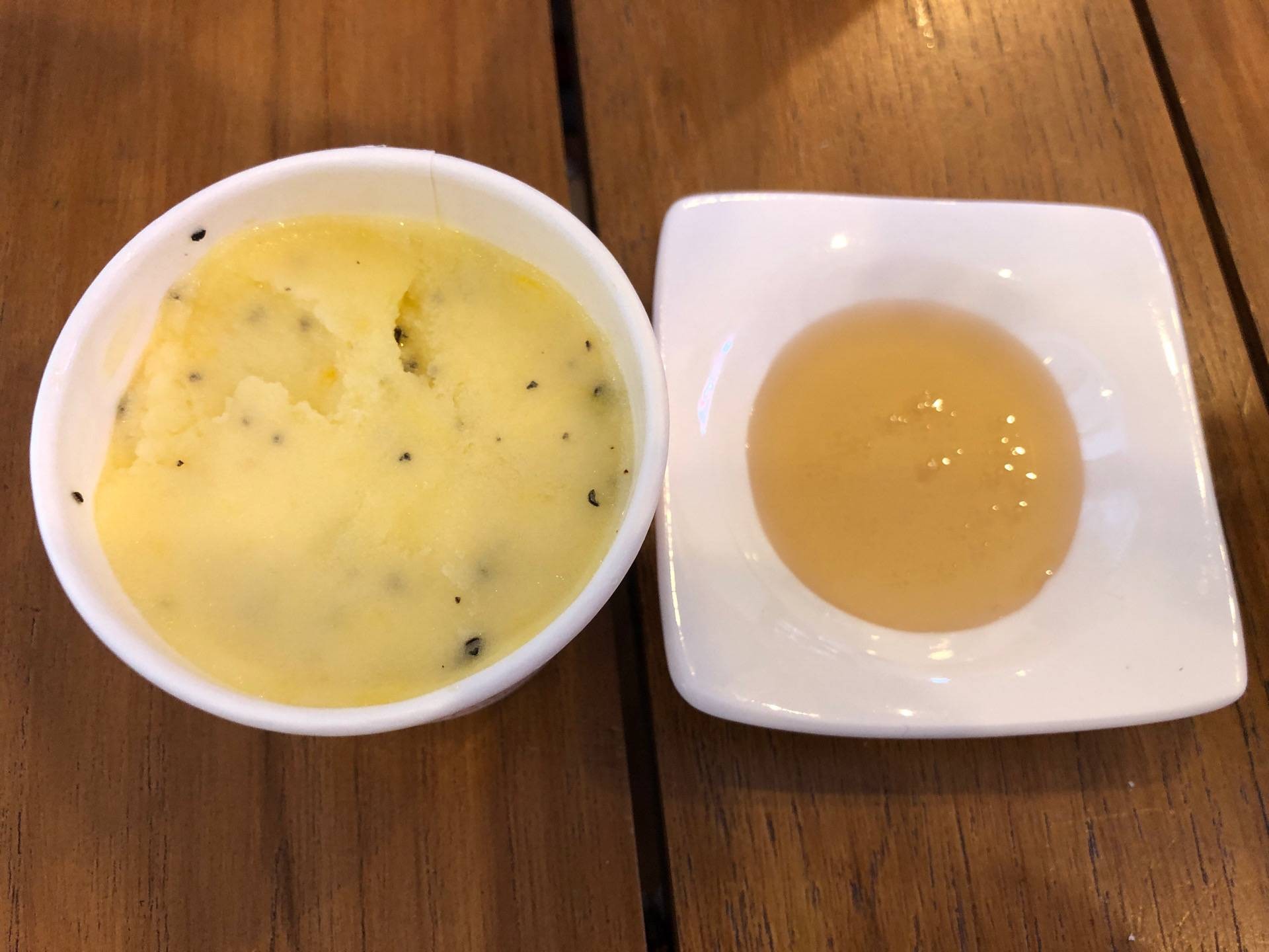 รีวิว SRIMALA ศรีมาลา อัมพวา - ร้านไอติมดอกไม้เก่าแก่คู่อัมพวา - Wongnai
