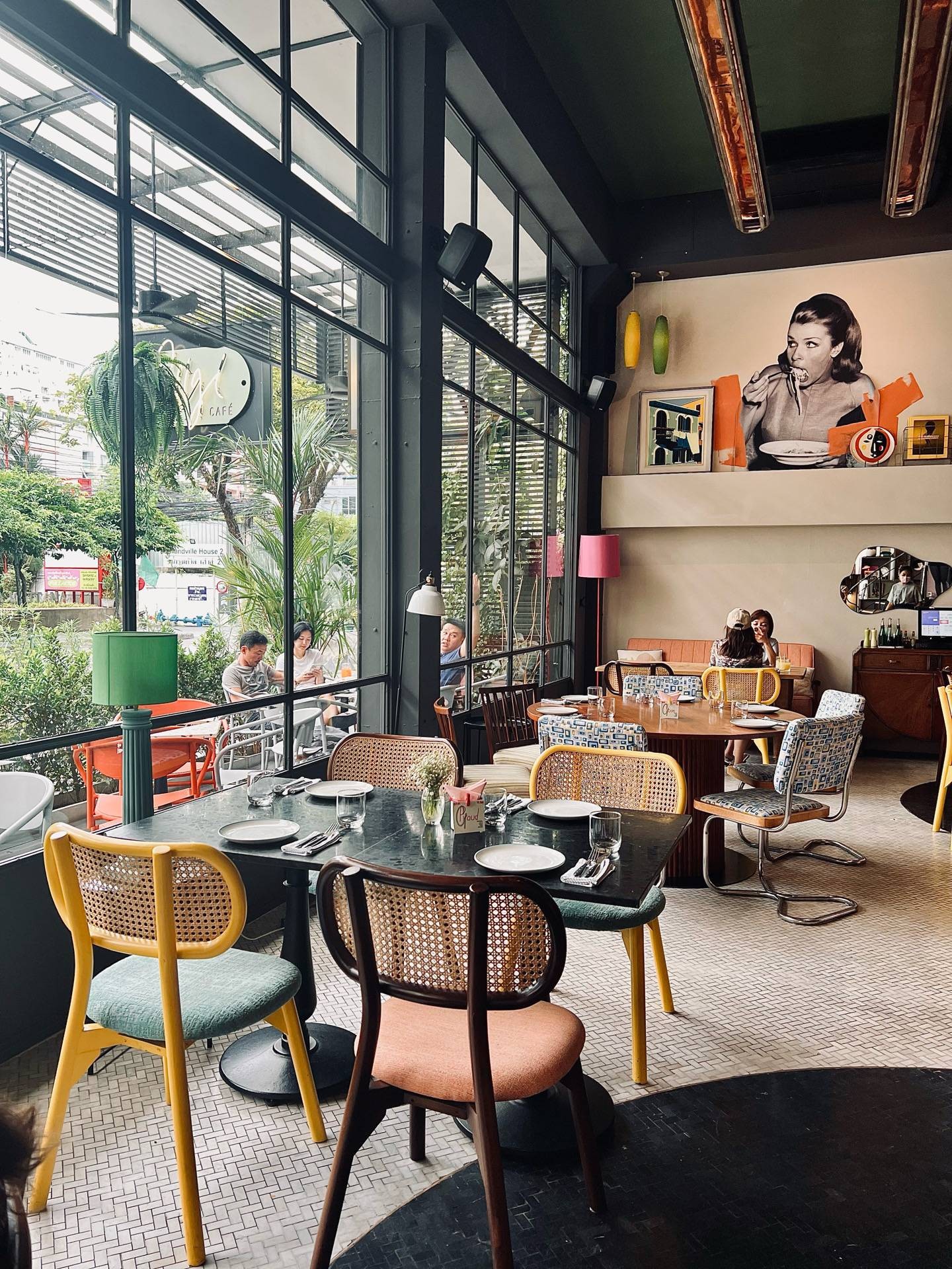 รีวิว Gigi Café - ความครื้นเครงของอาหารเช้า ร้านกำลังดัง คนเยอะ