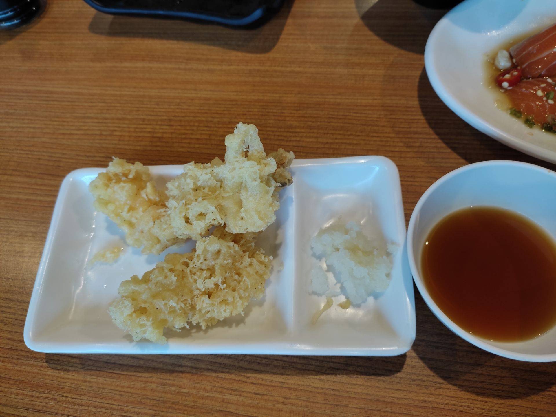 กุ้งเทมปุระ ร้าน Aroi Sushi Thru Thonglor ถนนเพชรบุรีตัดใหม่ - Wongnai