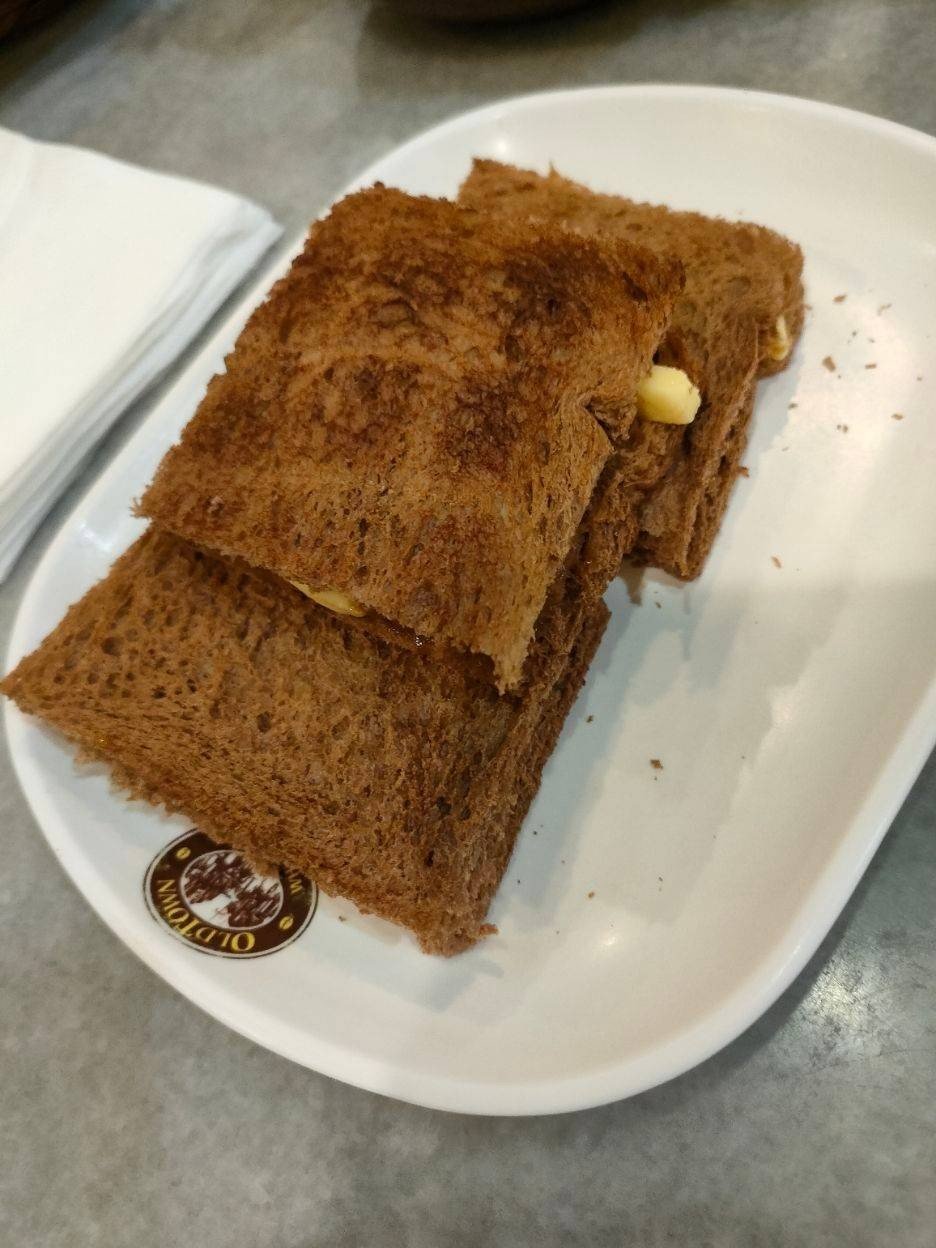 Kaya & Butter Toast • 7.80 MYR ร้าน Old Town White Coffee KLIA2