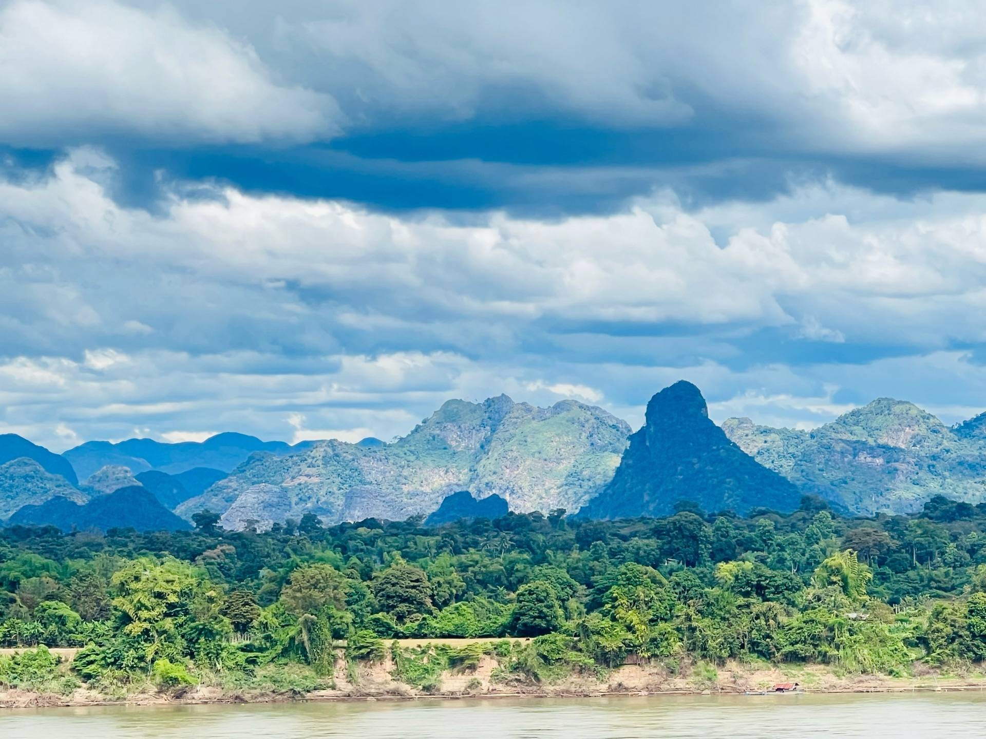 รูป โรงแรมชีวาโขง Chewa Khong Hotel - Wongnai