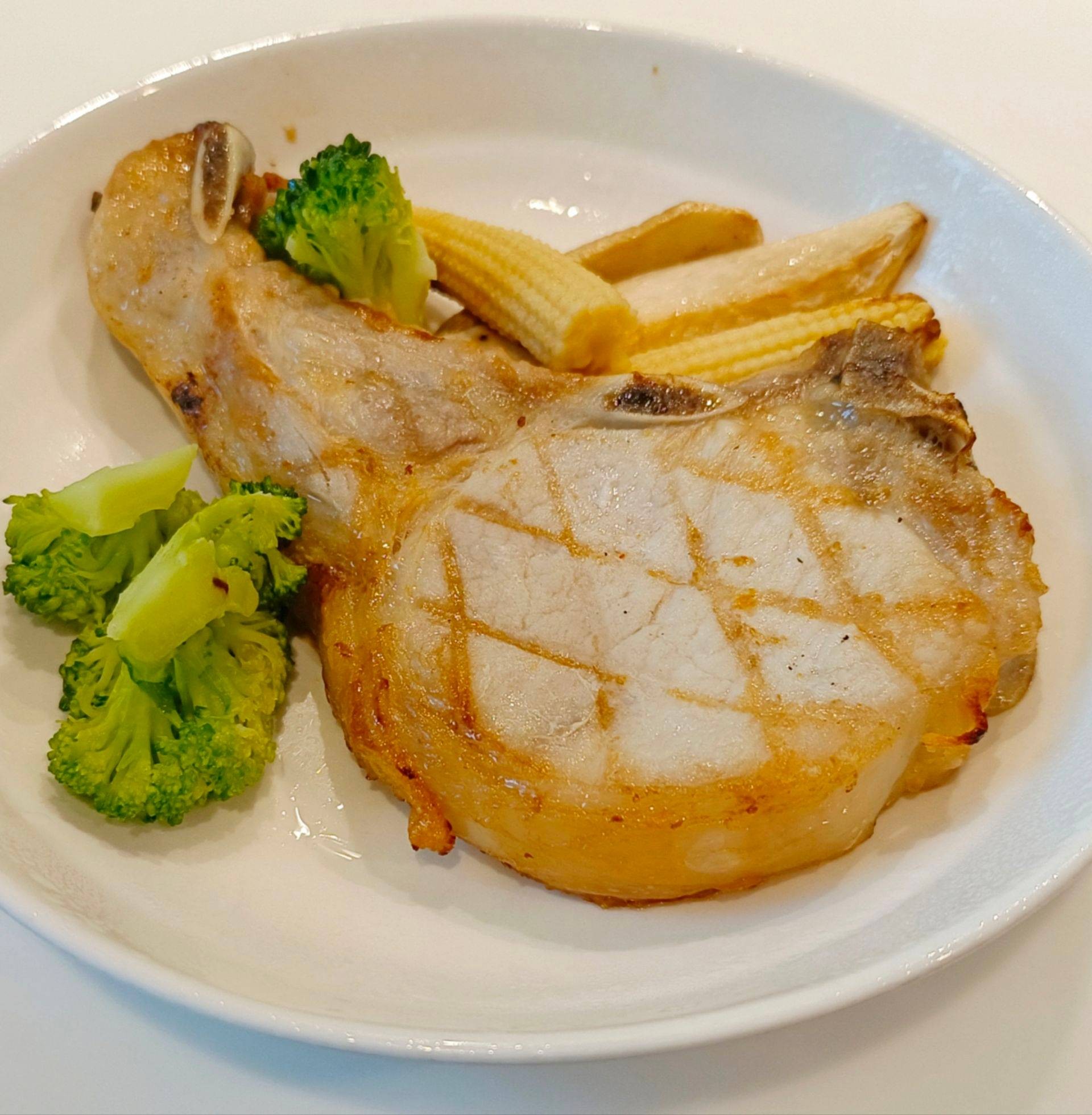 รีวิว Sizzler ซี.พี. ทาวเวอร์ - French Cut Pork chops ต้องที่นี่