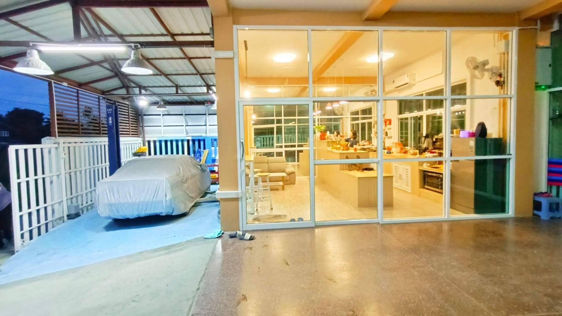 MEE RAK Coffee&Bakery - สั่งอาหารเดลิเวอรี | Wongnai x LINE MAN