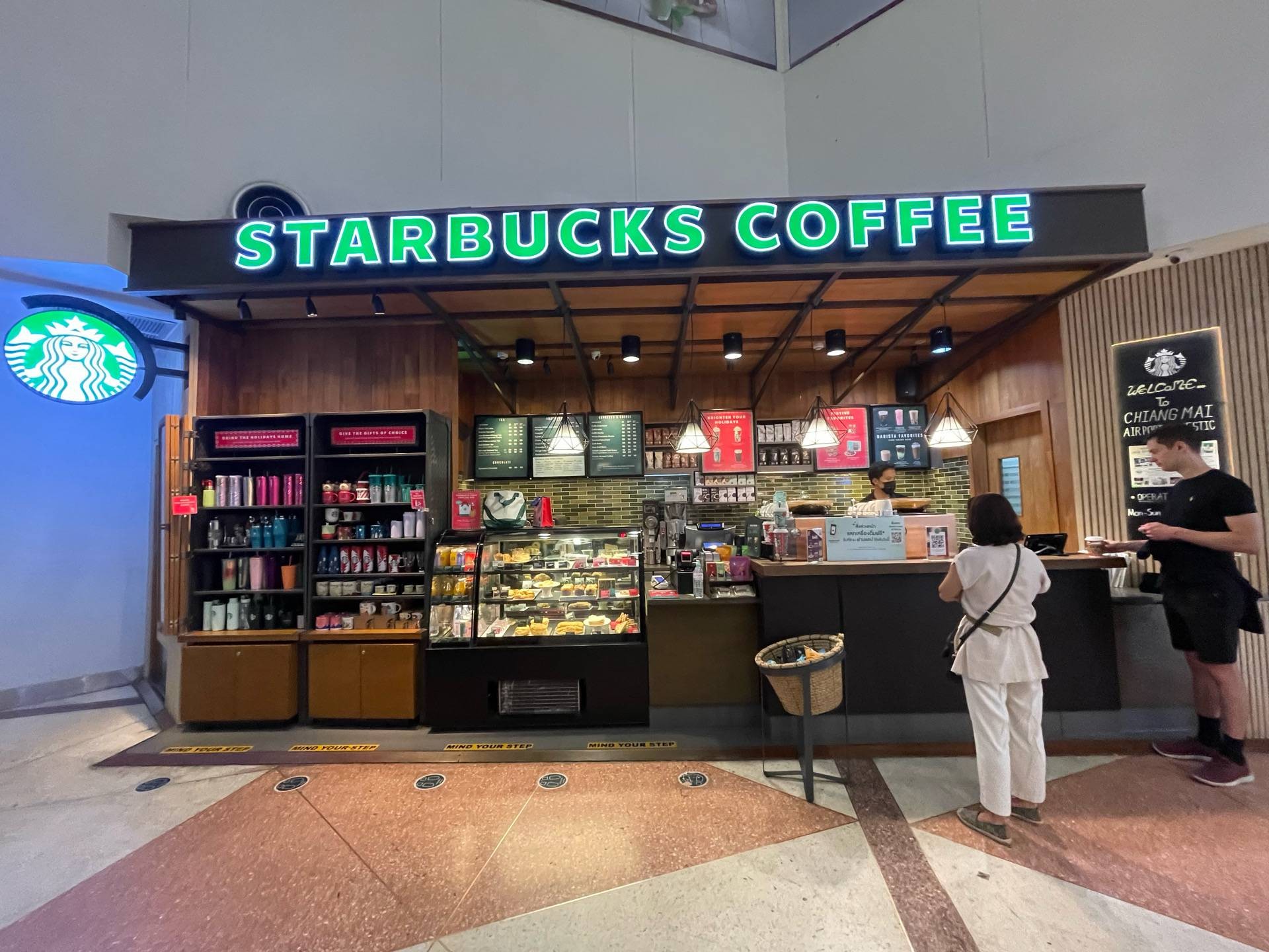 รูป Starbucks สนามบินเชียงใหม่