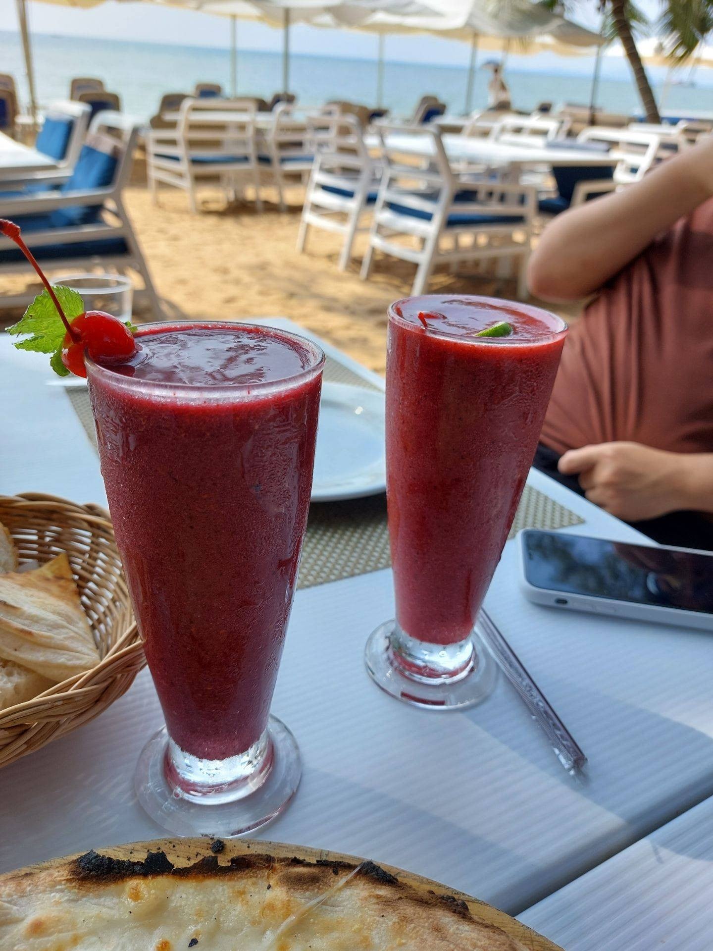 รูป Bacco Beach Restaurant & Wine Bar พัทยา