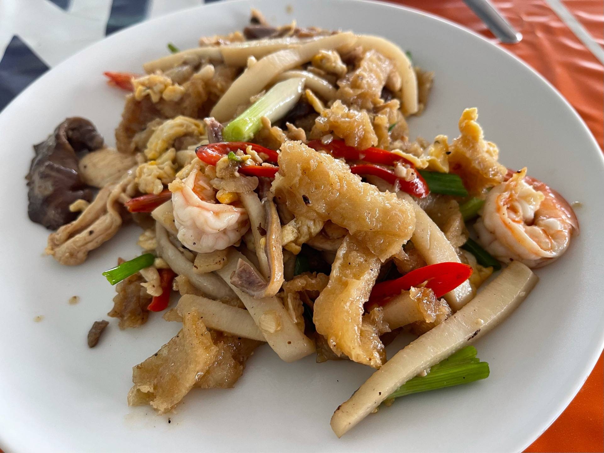 กระเพาะปลาผัดหน่อไม้ดอง • อร่อยแปลกใหม่ ร้าน กอบโภชนา พังงา