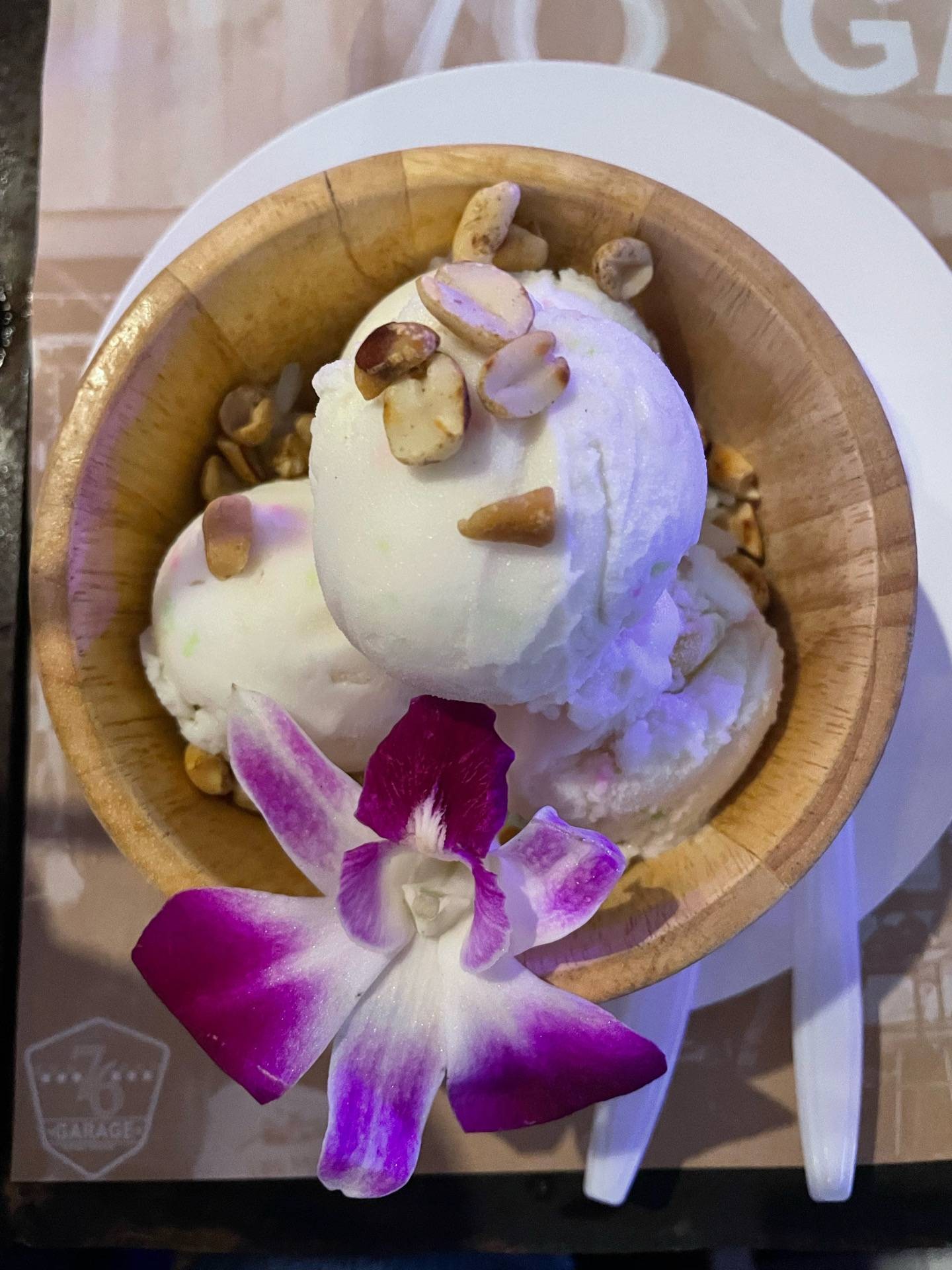 รูป 76 Garage - Wongnai