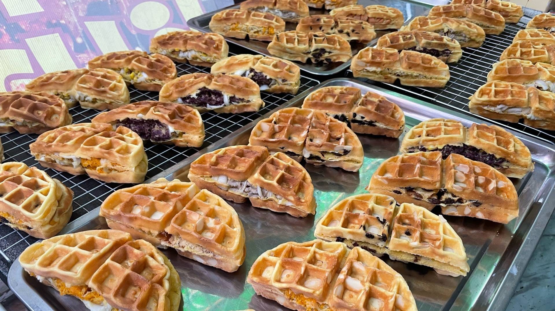 วาฟเฟิลไอ้อู๋ Waffles Ai Ou งามวงศ์วาน 18 แยก6/12 - สั่งอาหารเดลิเวอรี ...